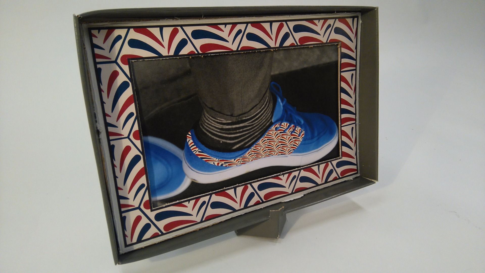Cardboard Box Transformation Shoe-box Photo Frame : 7 Steps (with ...