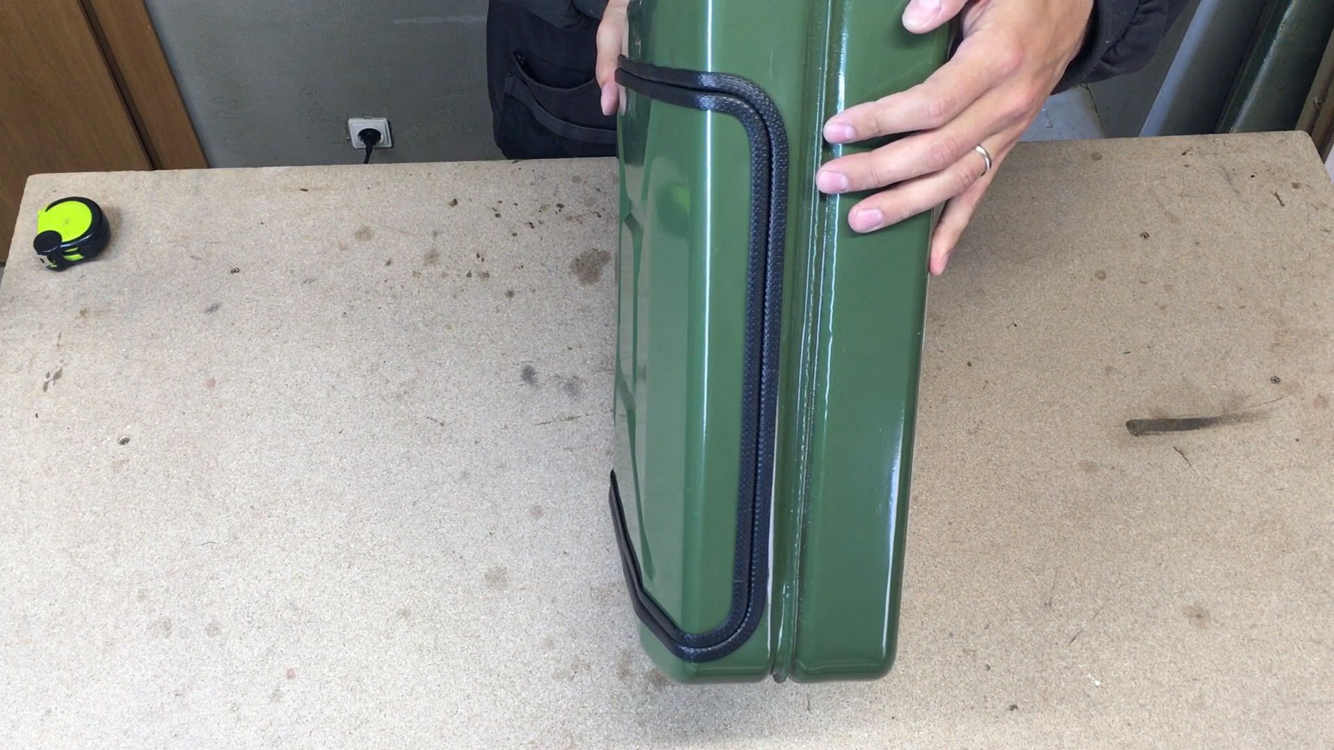 How to Make a Mini Bar From Jerry Can : 10 Steps (with Pictures ...