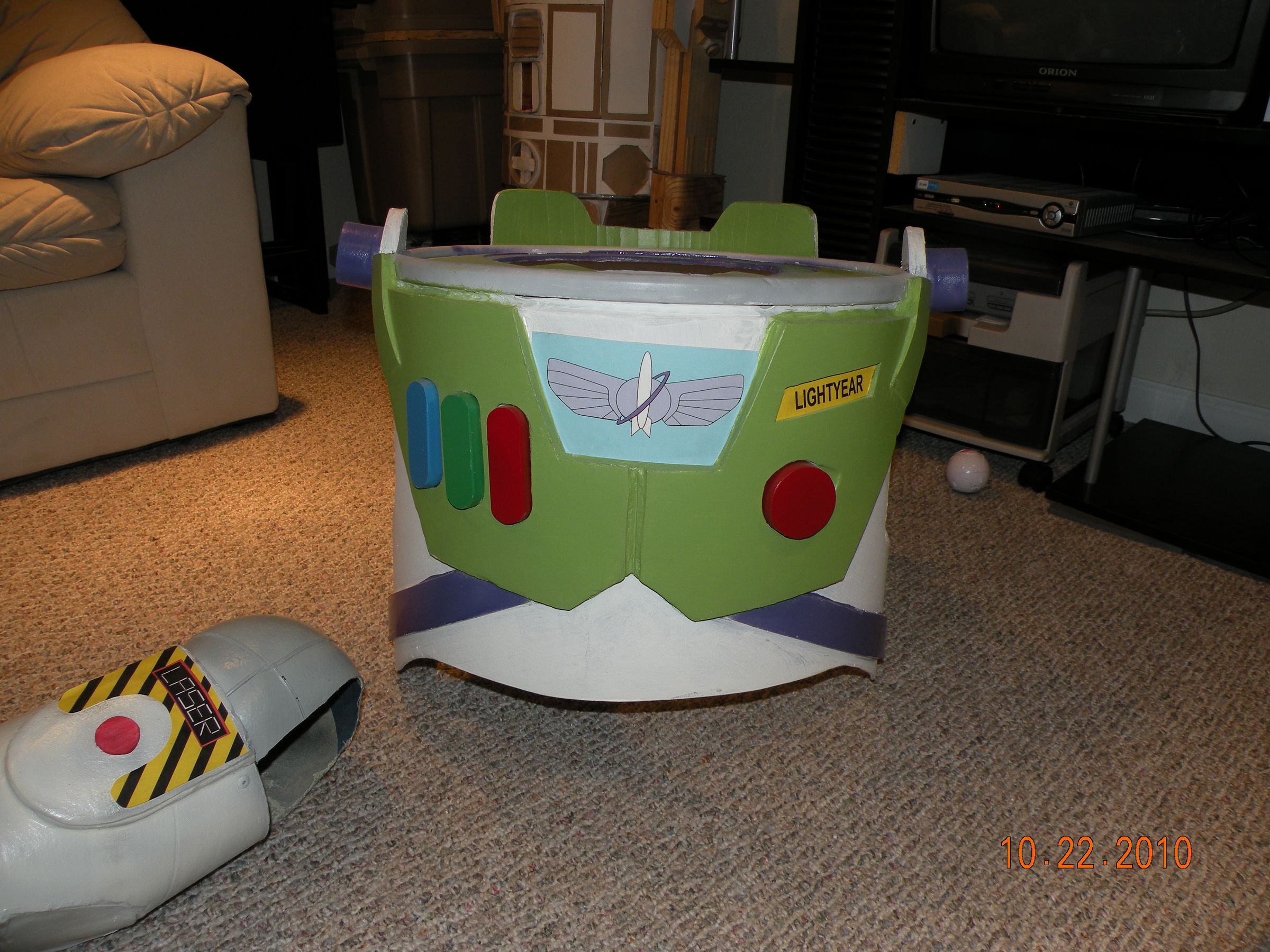 Buzz Lightyear Costume : 10 Steps - Instructables