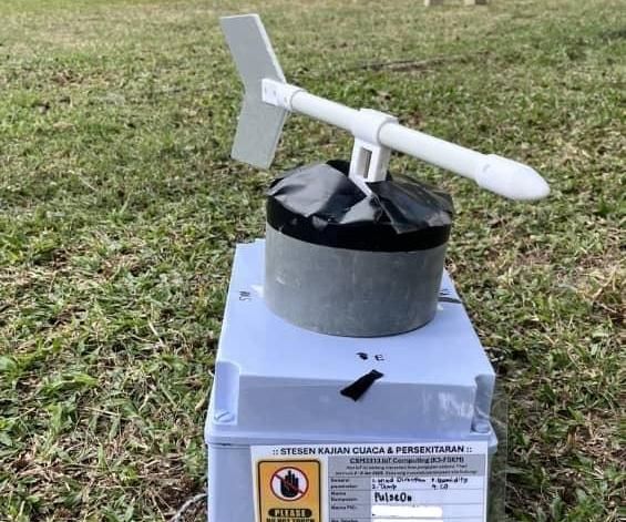 Wind Direction and Environmental Monitoring System : 8 Steps ...
