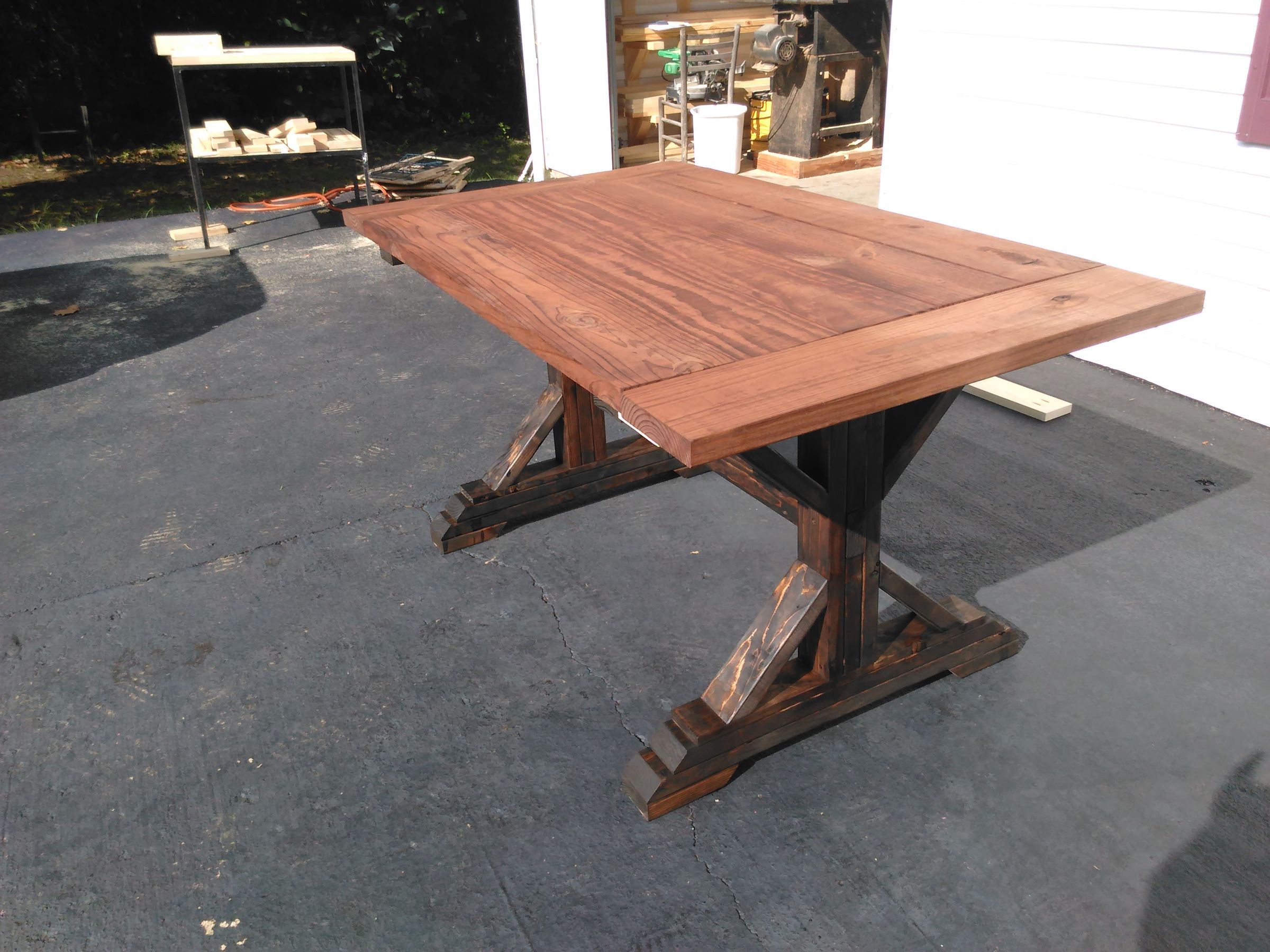 Rustic Farmhouse Table DIY : 10 Steps (with Pictures) - Instructables