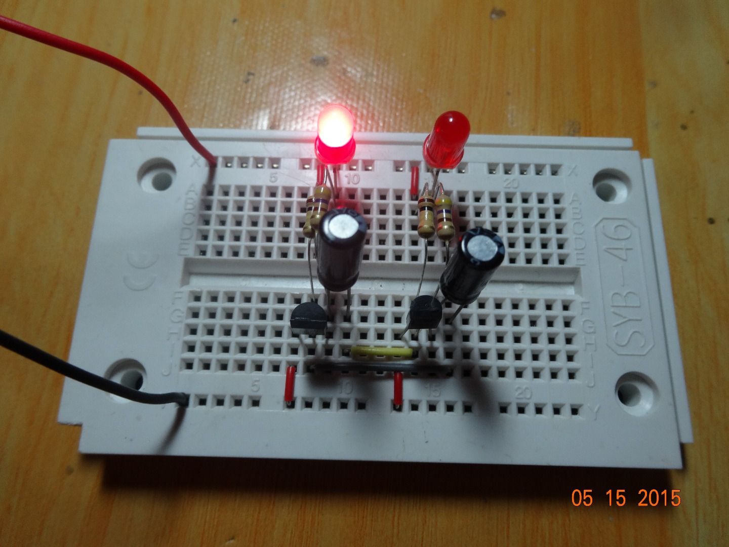 Dual LED Flasher : 6 Steps (with Pictures) - Instructables