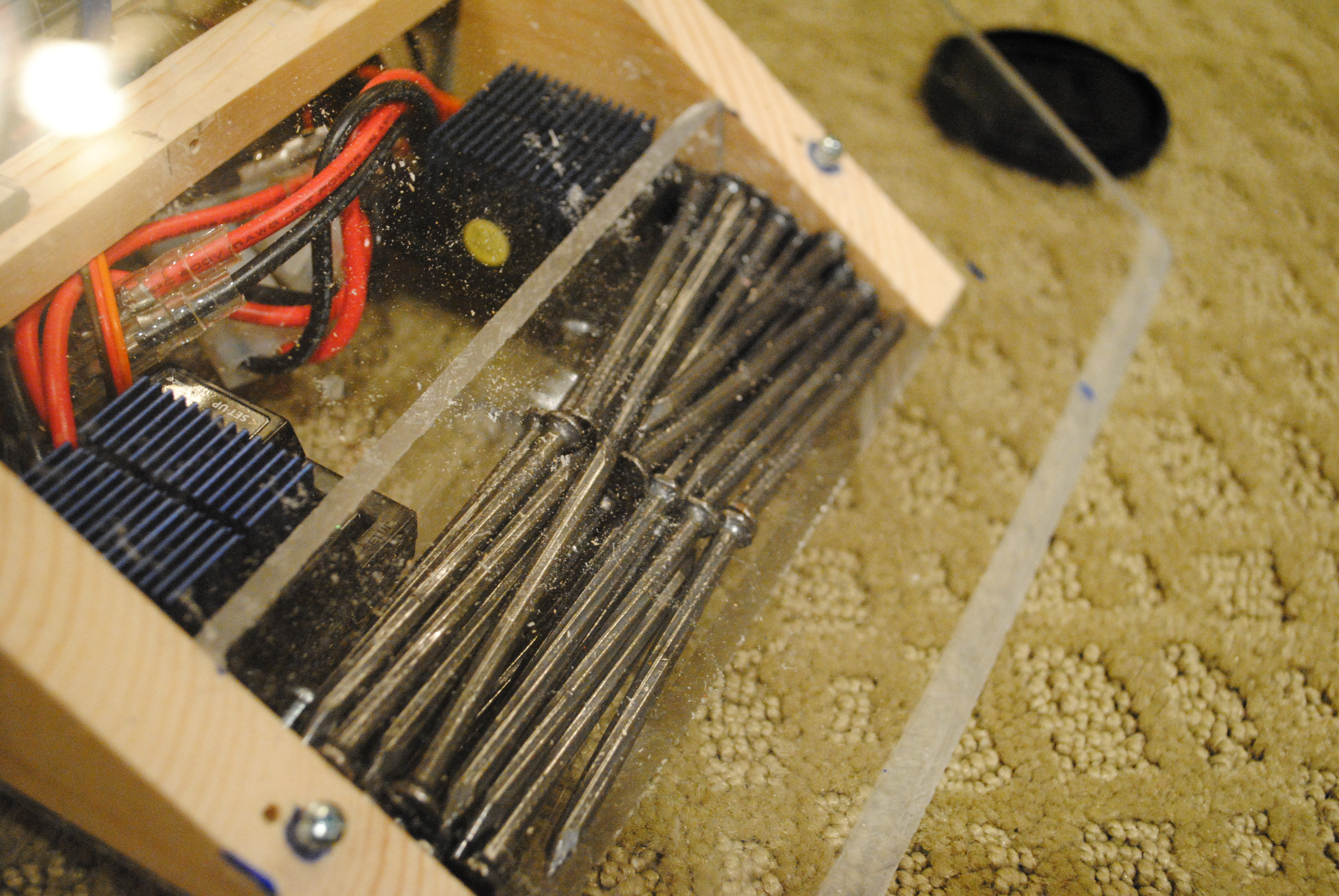 How to Make a Sumo Bot (Science Olympiad 2011 Rules) : 14 Steps (with Pictures) - Instructables