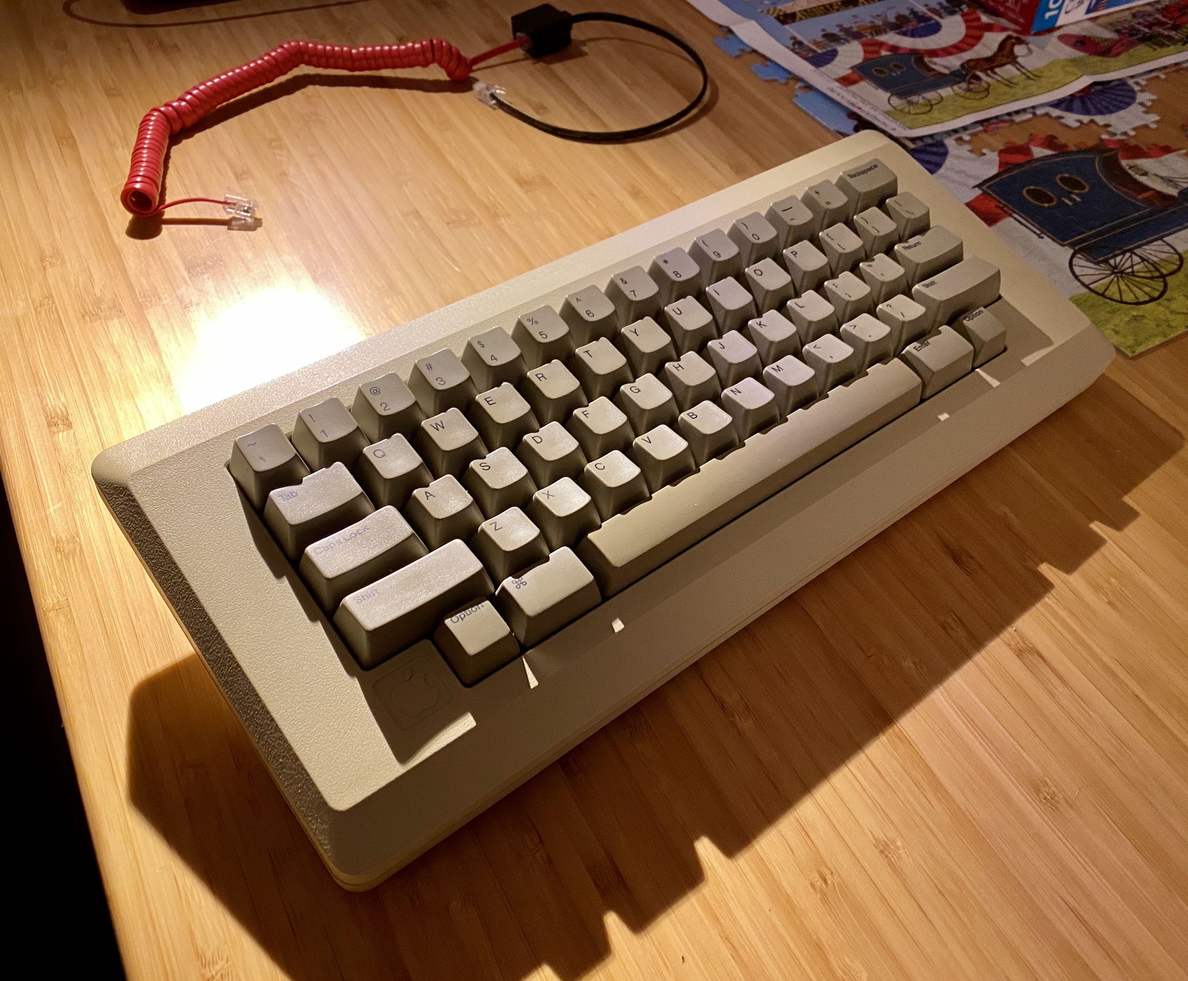 Apple M0110 Keyboard Crossover Adapter : 3 Steps (with Pictures ...