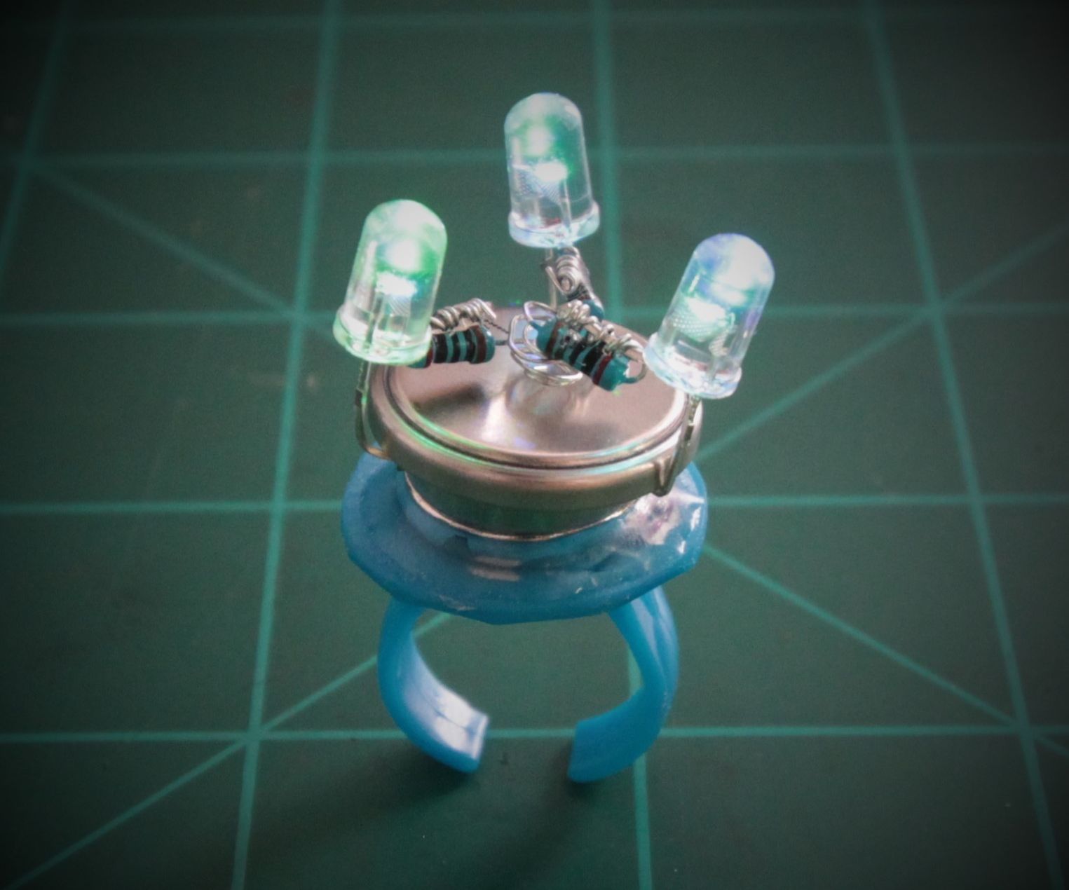 Bling Ring Throwie Thing : 4 Steps (with Pictures) - Instructables