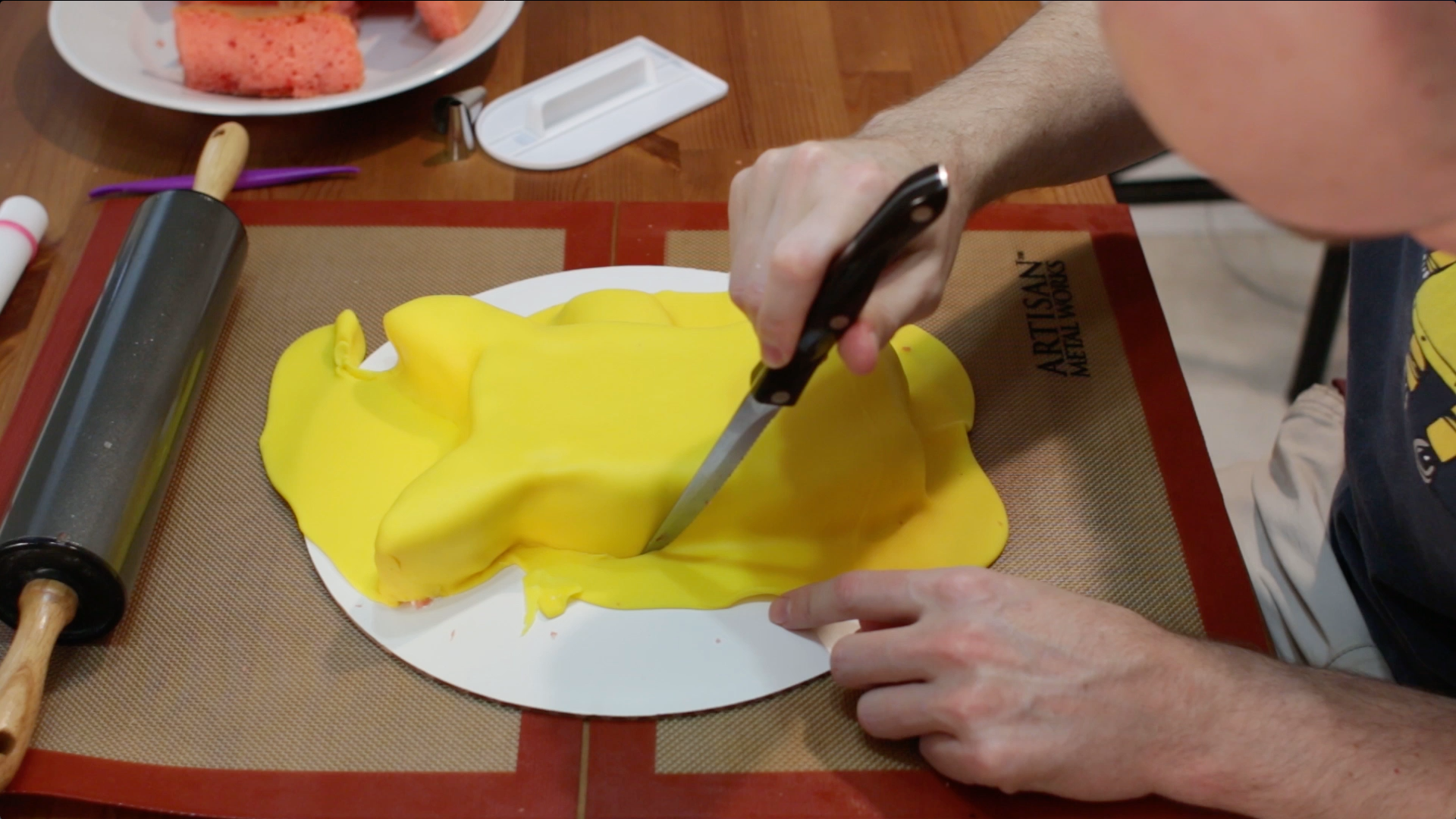 Pokémon Detective Pikachu Cake : 19 Steps (with Pictures) - Instructables