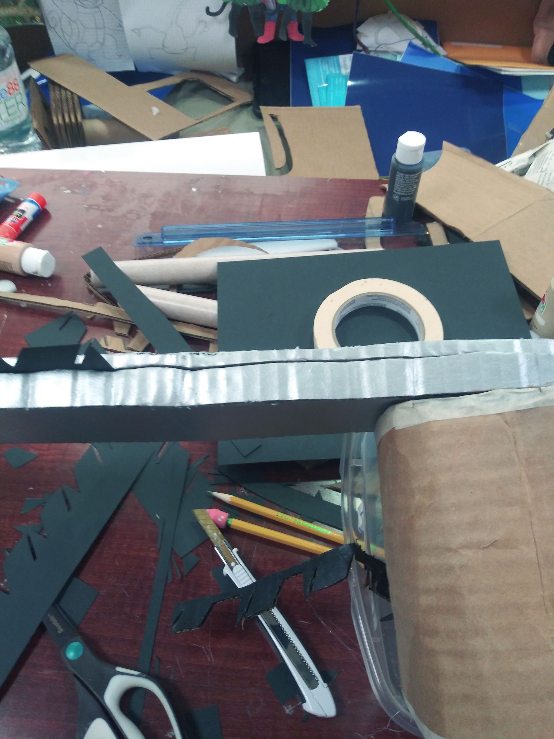 Undying to Read - a Cardboard Chainsaw and Some Cool Staging! : 11 ...