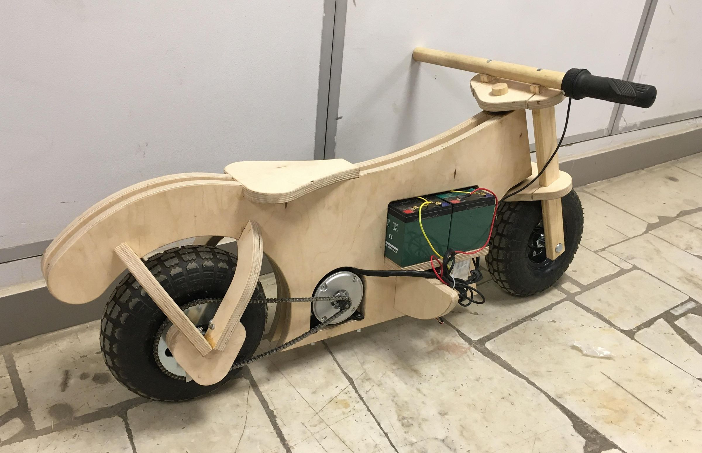 Wooden Electric Motorcycle : 6 Steps (with Pictures) - Instructables
