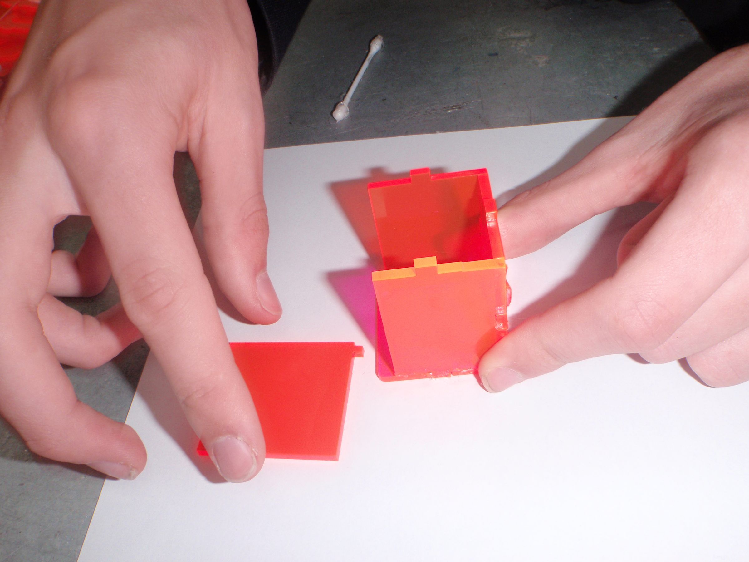 128 Laser Cut Boxes - Instructables