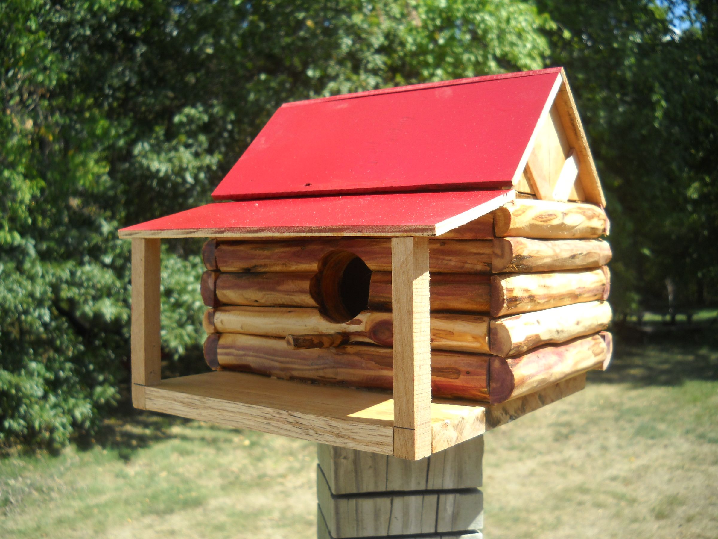 Log Cabin Bird House : 12 Steps (with Pictures) - Instructables