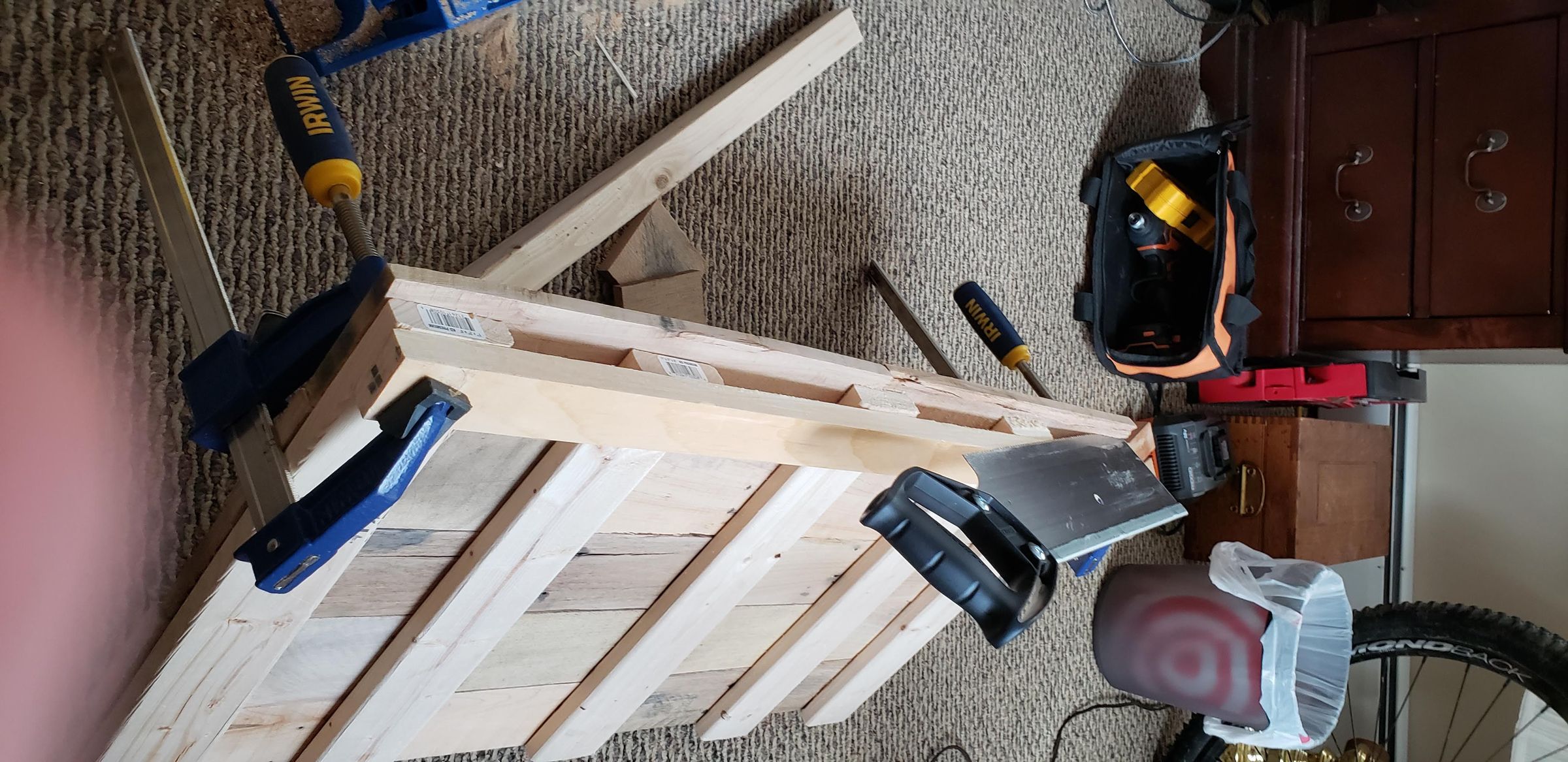 Pallet Wood Counter Space : 6 Steps (with Pictures) - Instructables