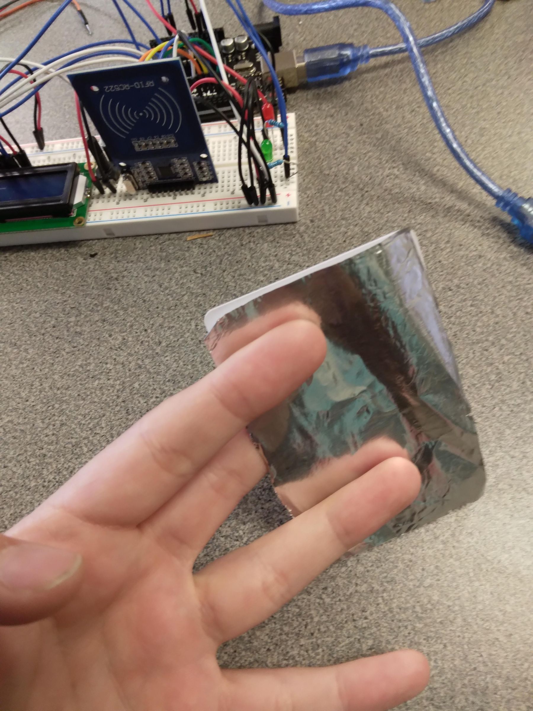 RFID Blocking - How Secure Are Our RFID Cards? How Can We Protect Them ...