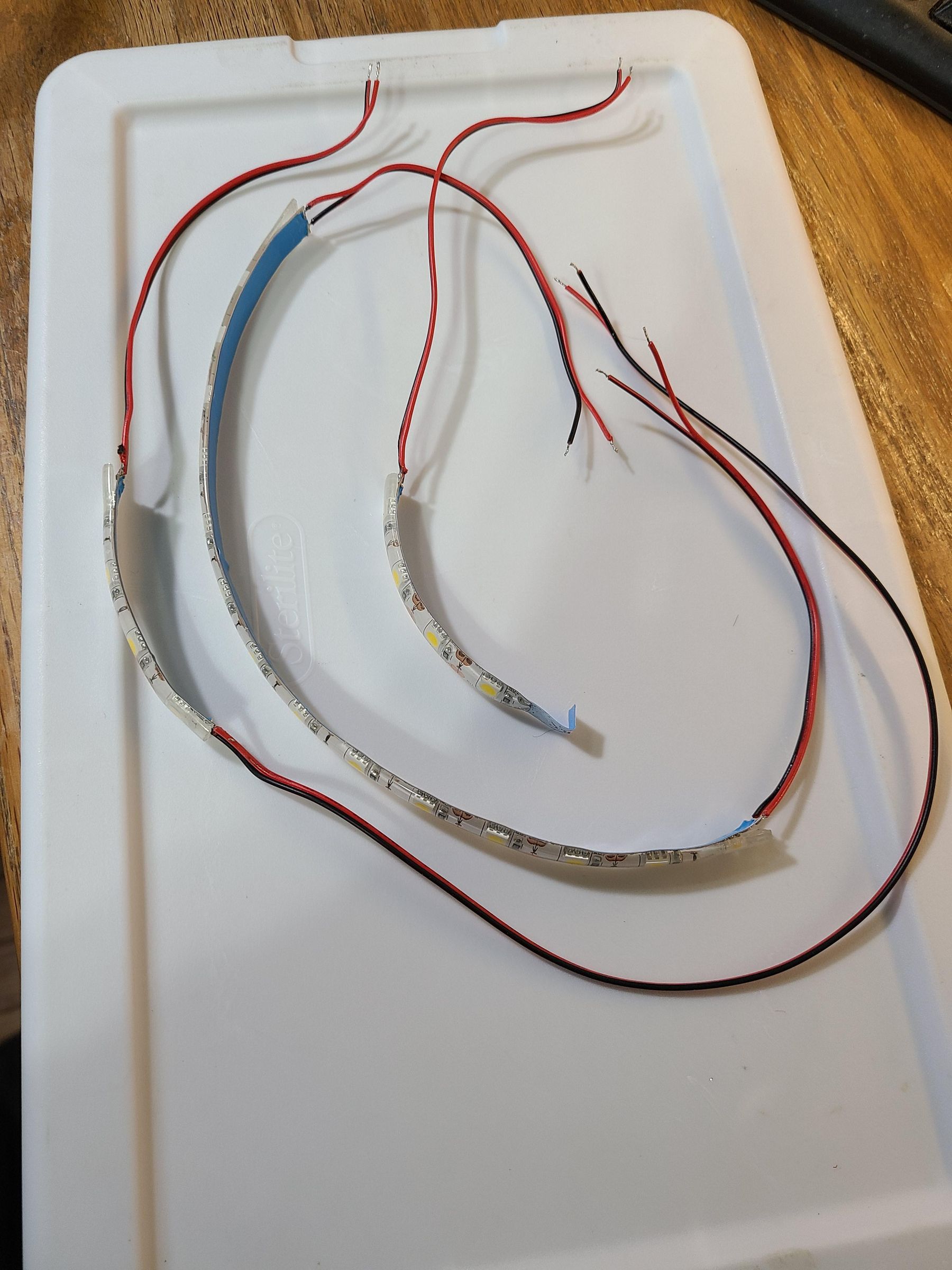 Attiny85 AVR PWM Haunted House Model LED Lights : 6 Steps - Instructables