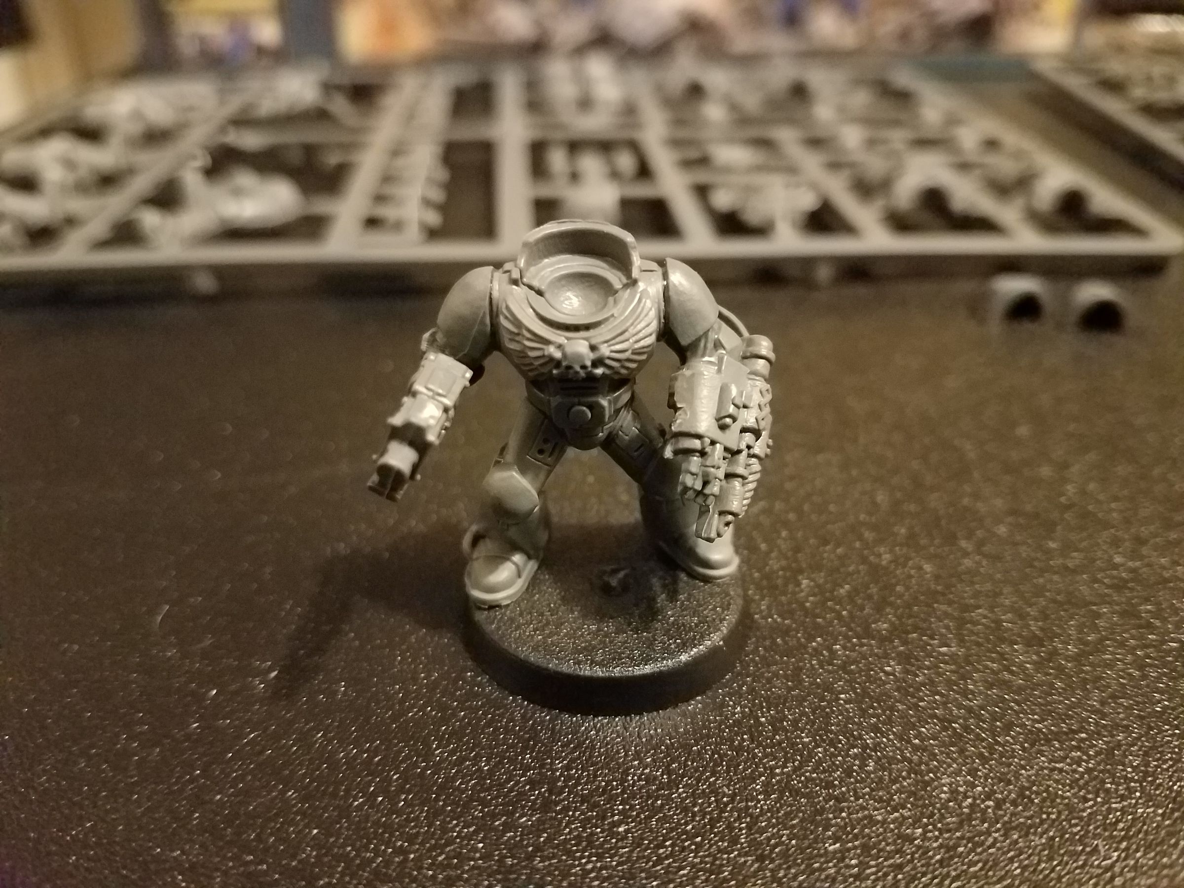 Building Space Marine Miniatures : 15 Steps (with Pictures) - Instructables