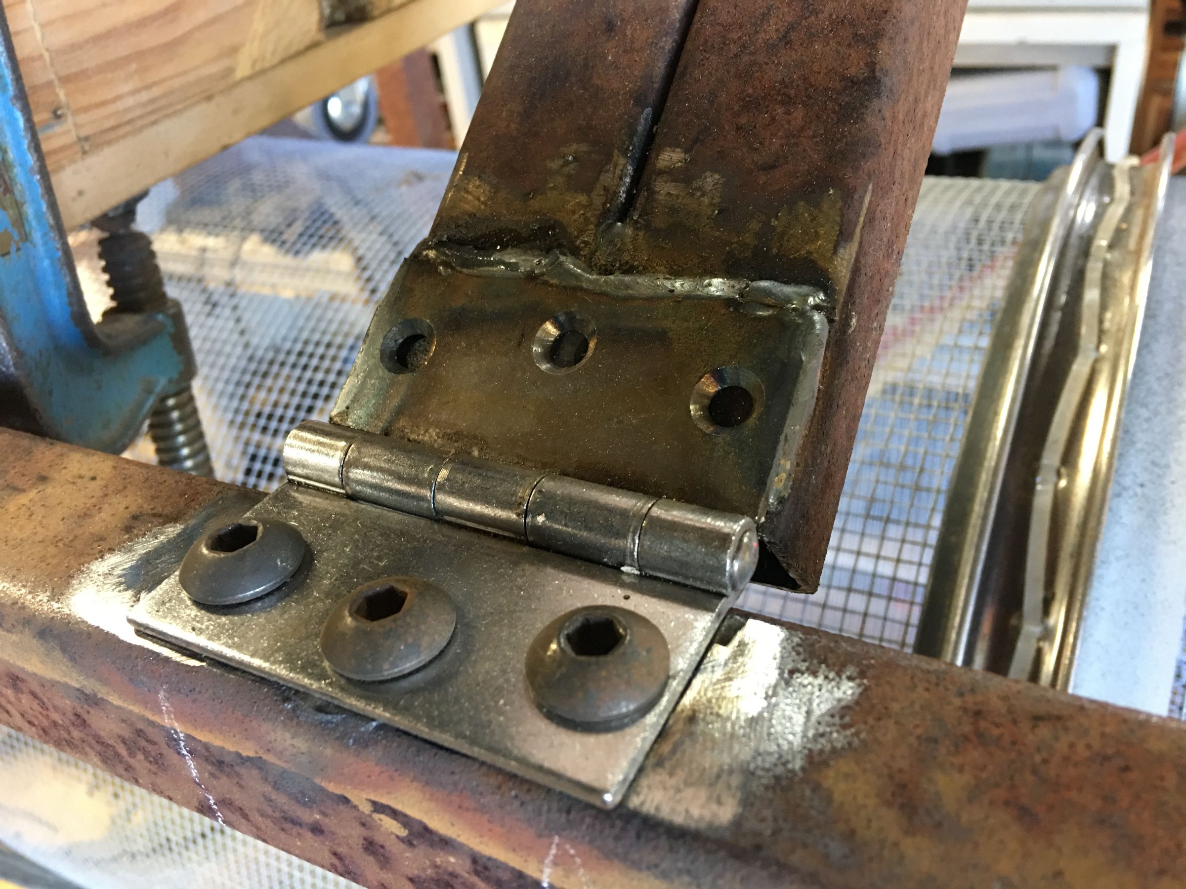 Building a Soil Sifter / Rotary Trommel : 7 Steps (with Pictures ...