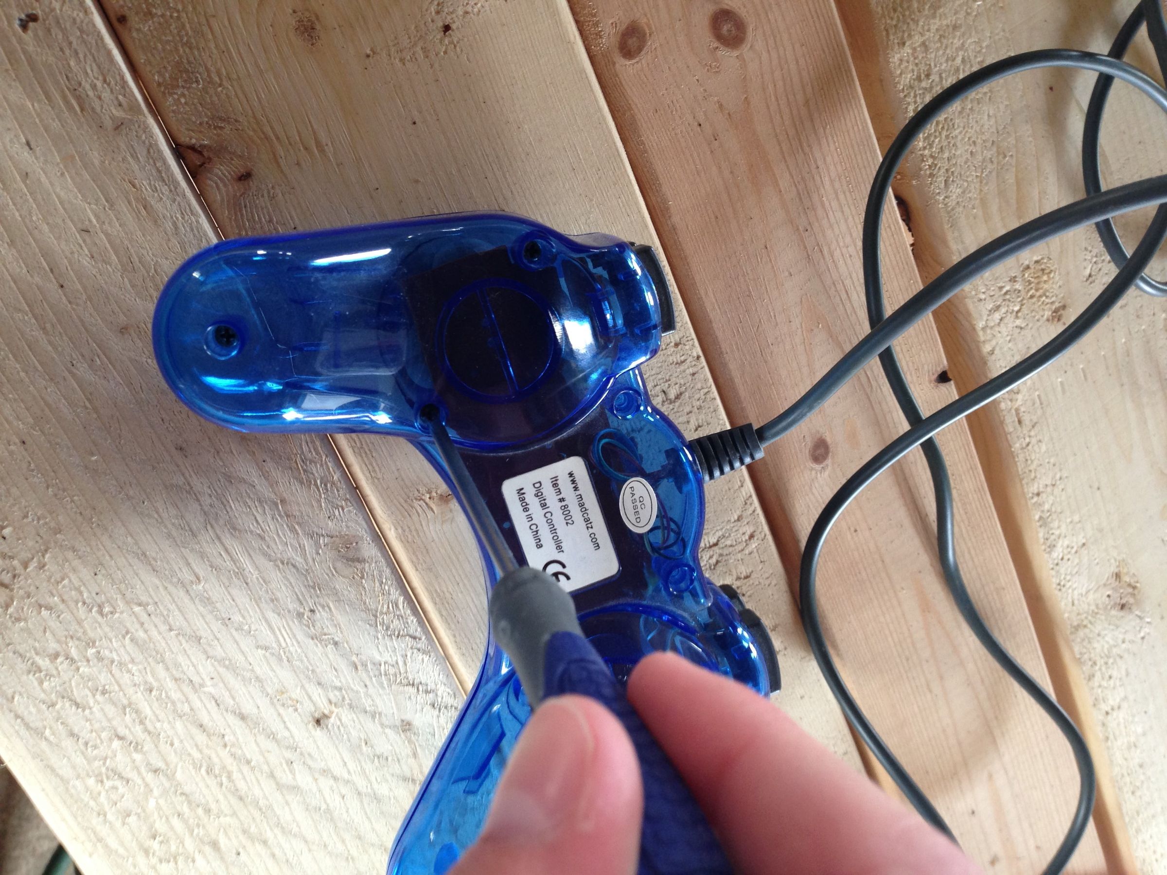 Repaint a PS2 Controller : 5 Steps (with Pictures) - Instructables