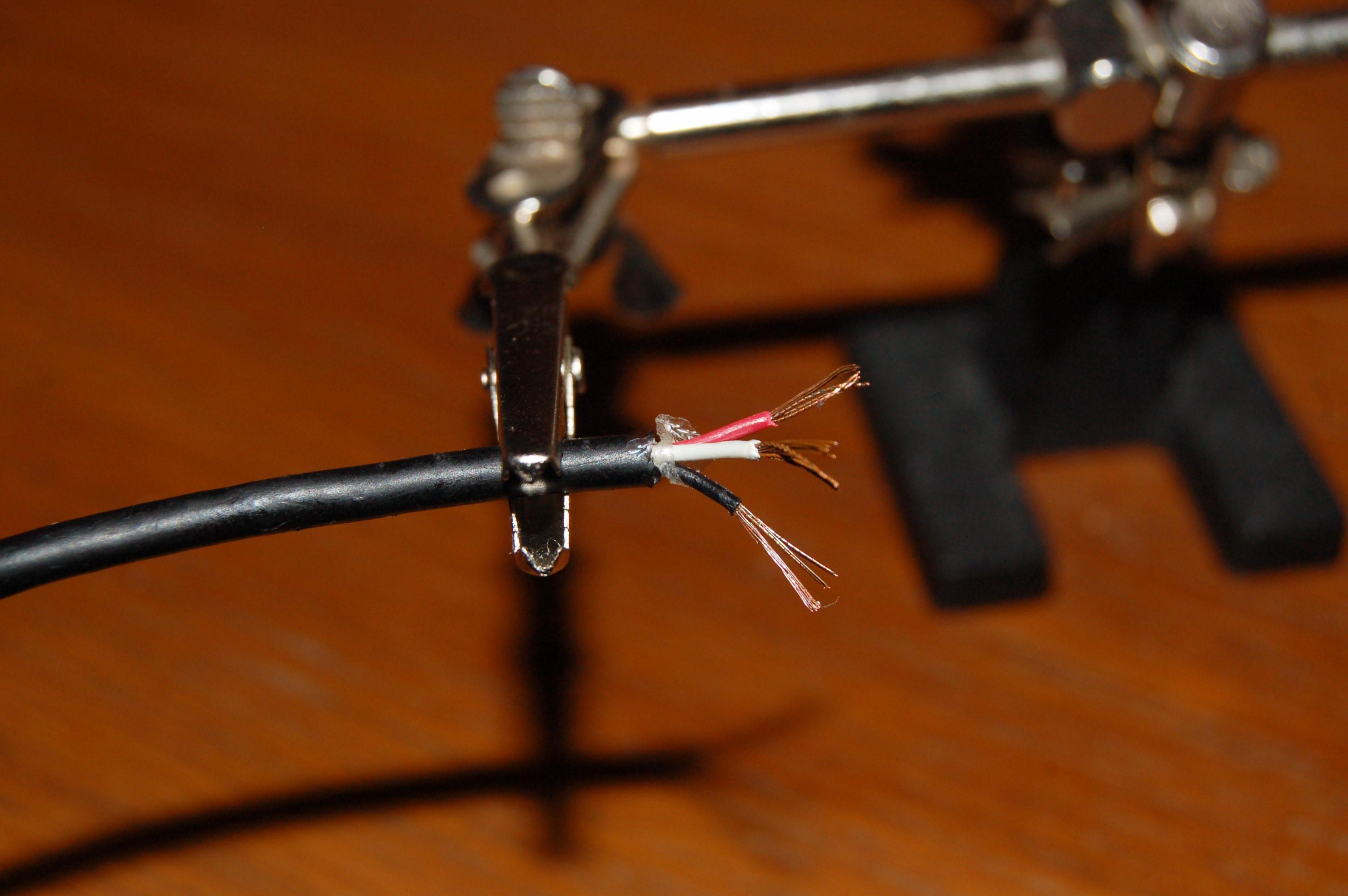 Quick Cable Repair : 9 Steps (with Pictures) - Instructables
