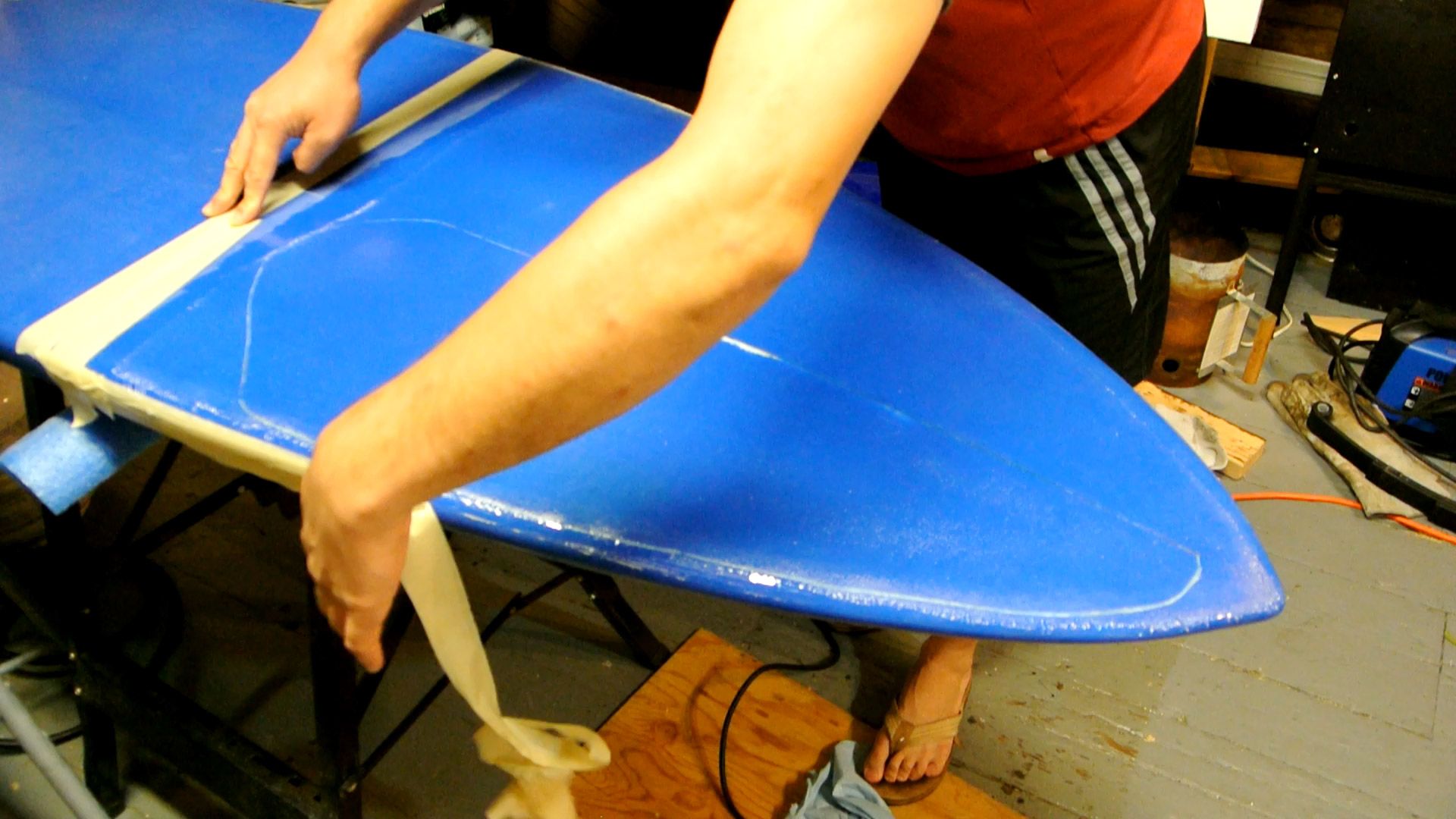 How to Repair a Surfboard : 10 Steps (with Pictures) - Instructables