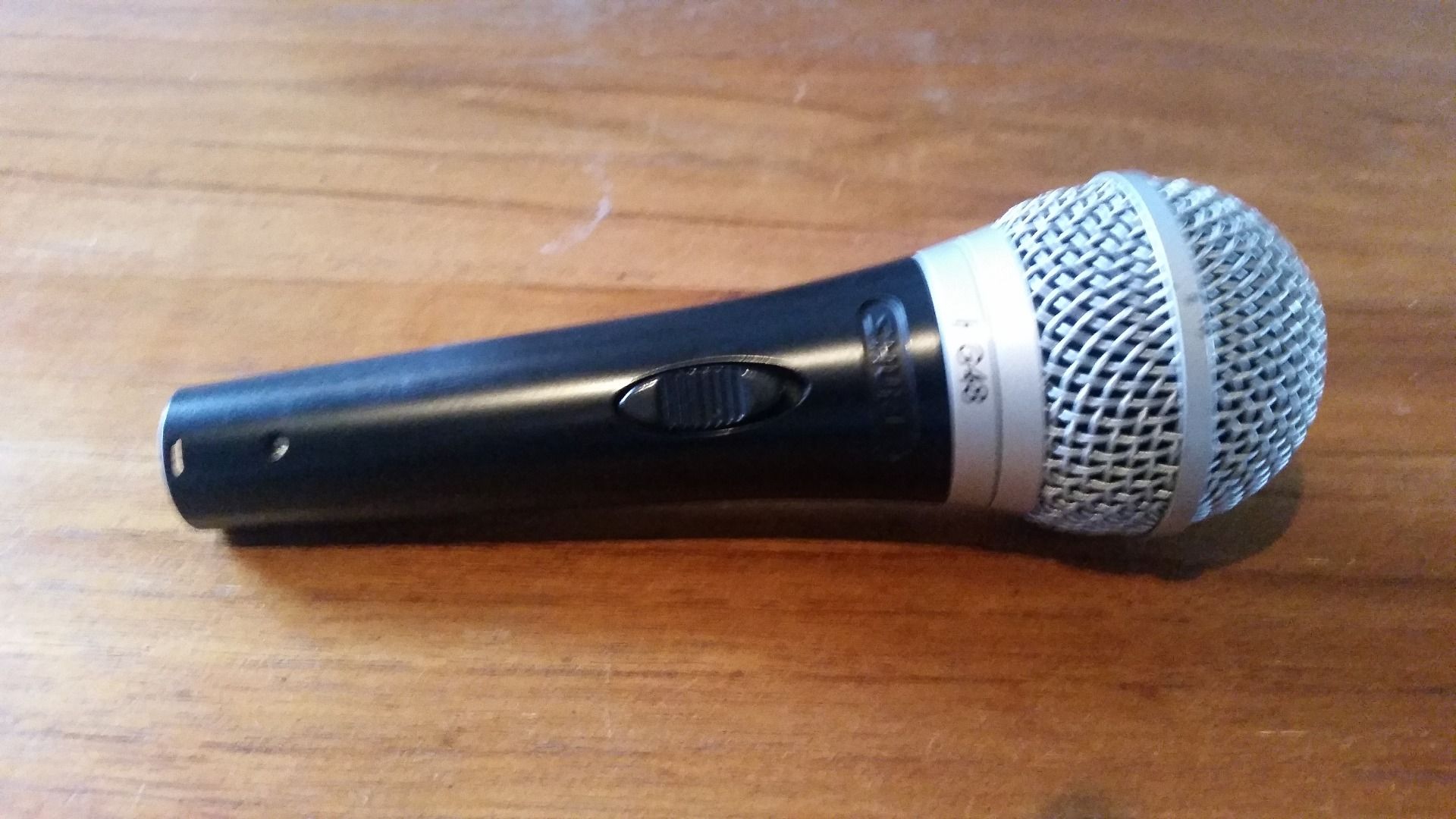 Cardboard Microphone Pop Filter : 6 Steps (with Pictures) - Instructables