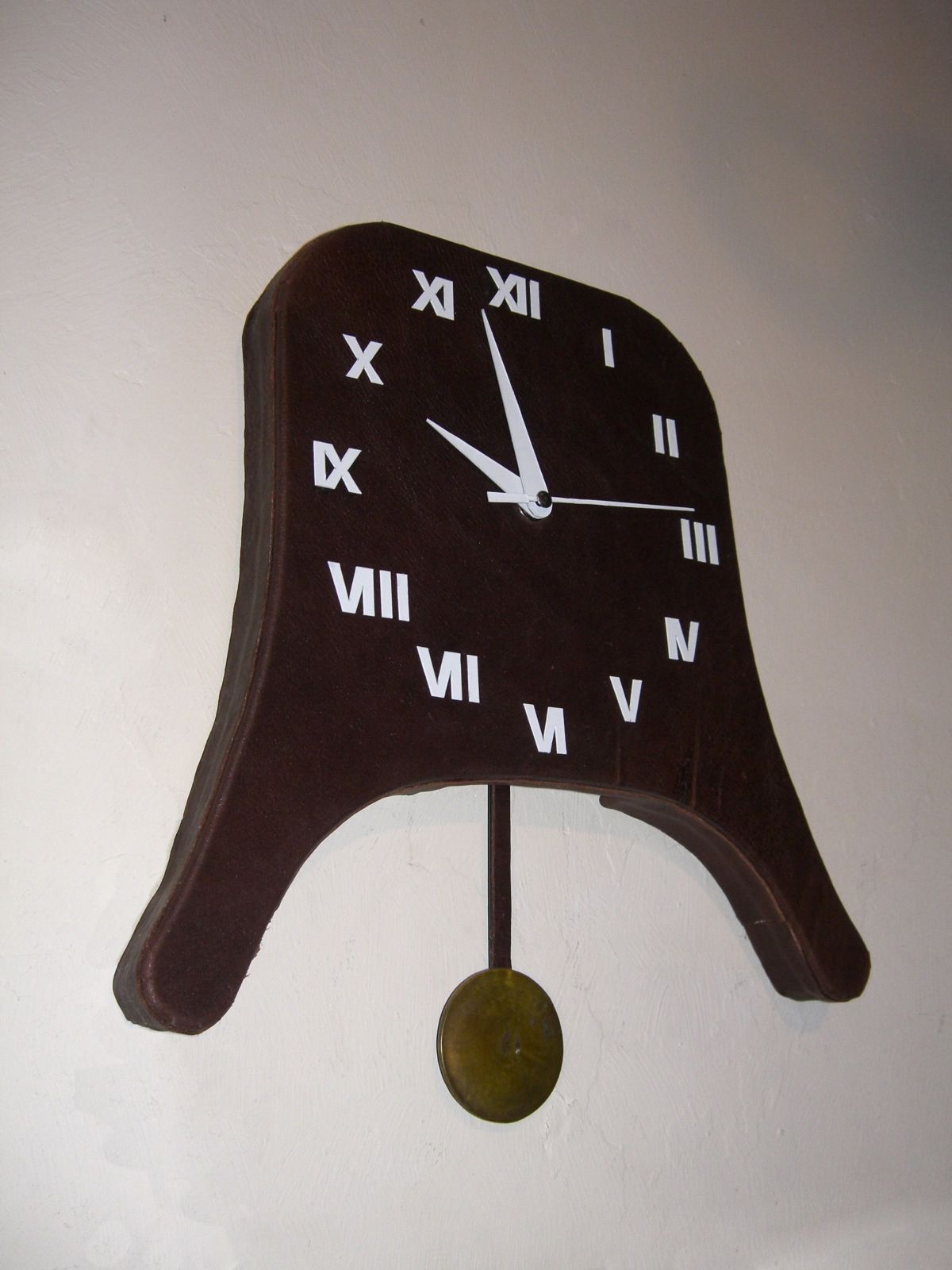 Leather Covered Pendulum Clock : 9 Steps (with Pictures) - Instructables