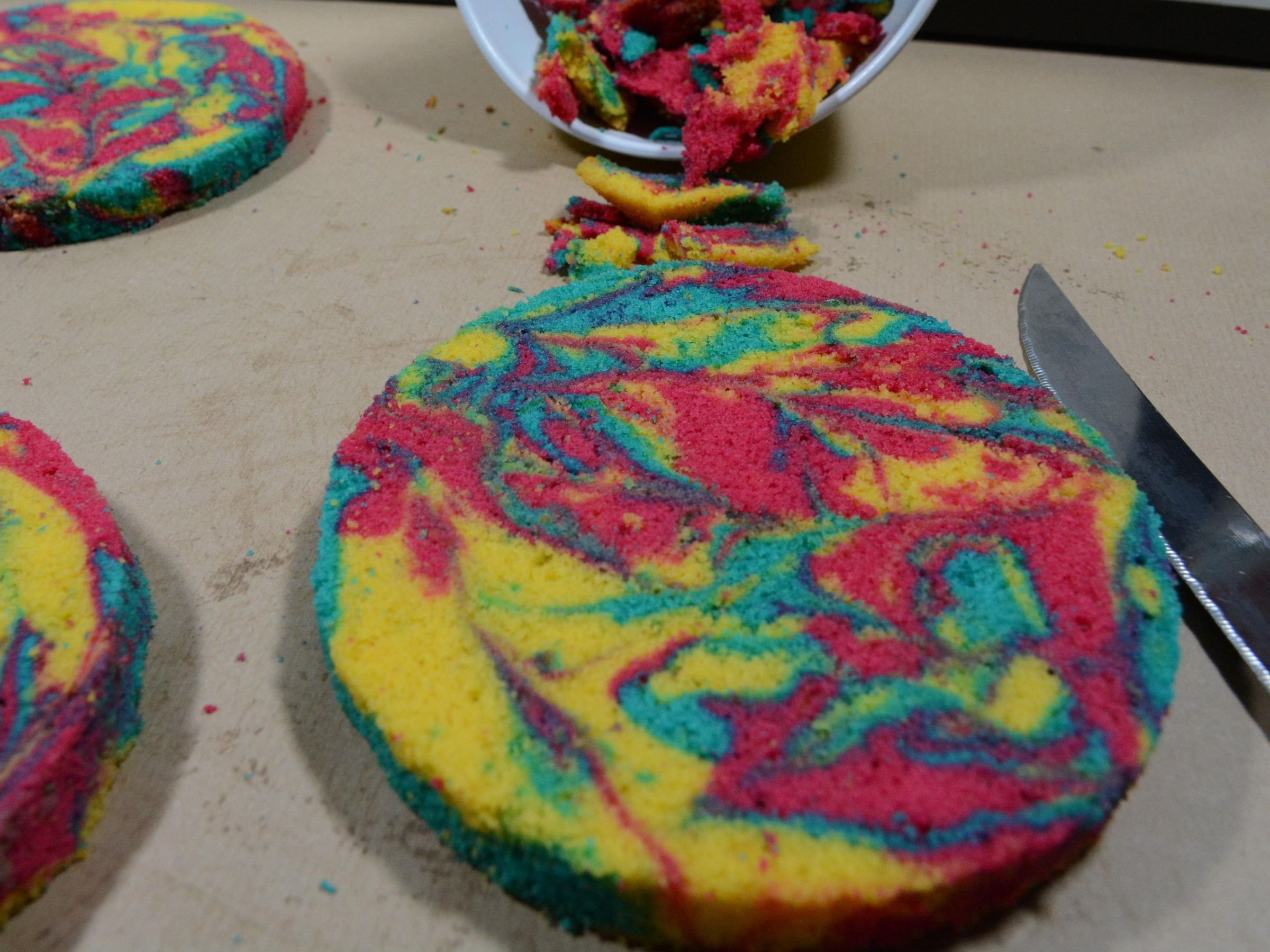 Cartoon-Style Birthday Cake : 12 Steps (with Pictures) - Instructables