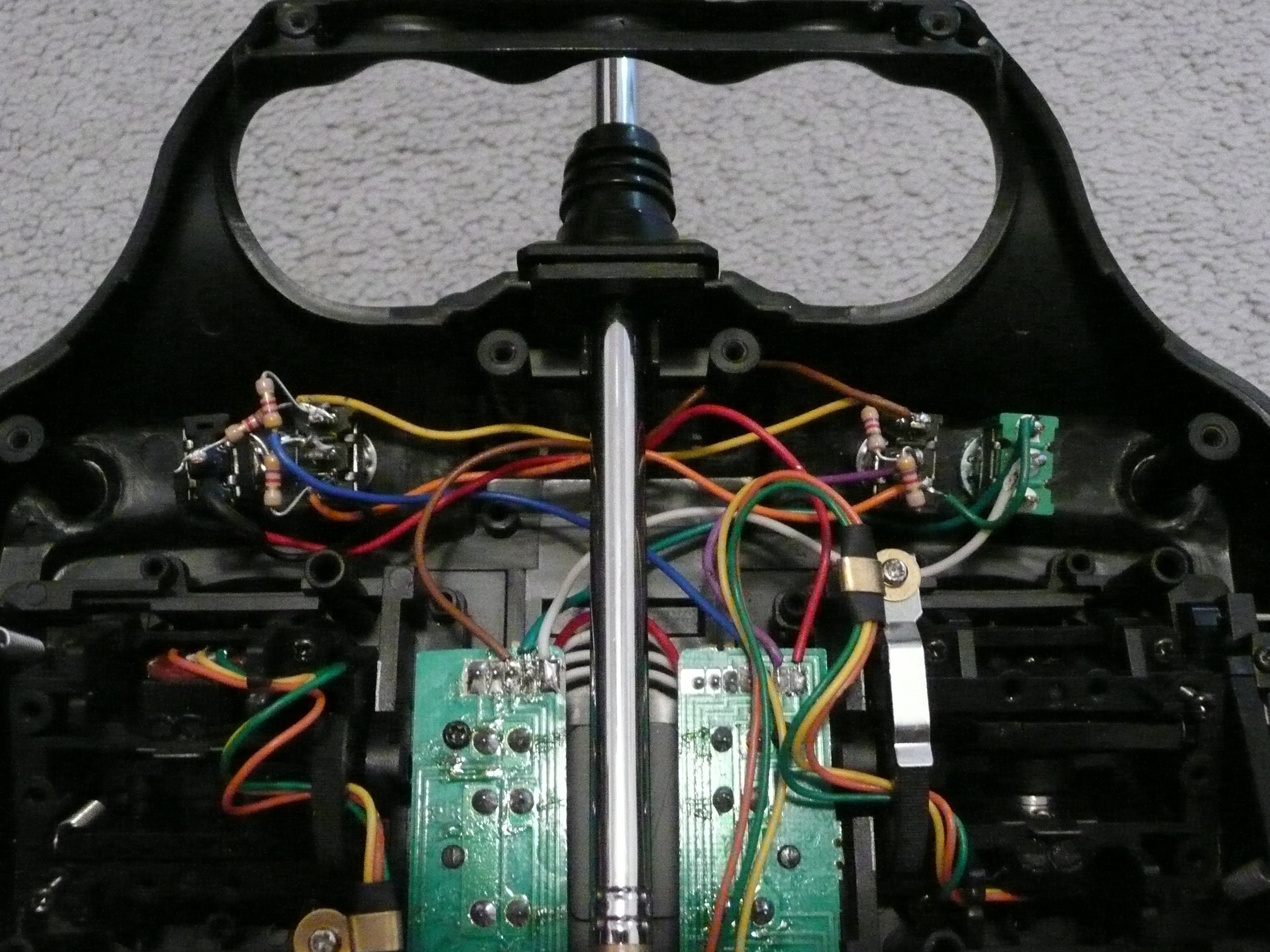 Hitec Flash 4 Modification : 6 Steps - Instructables