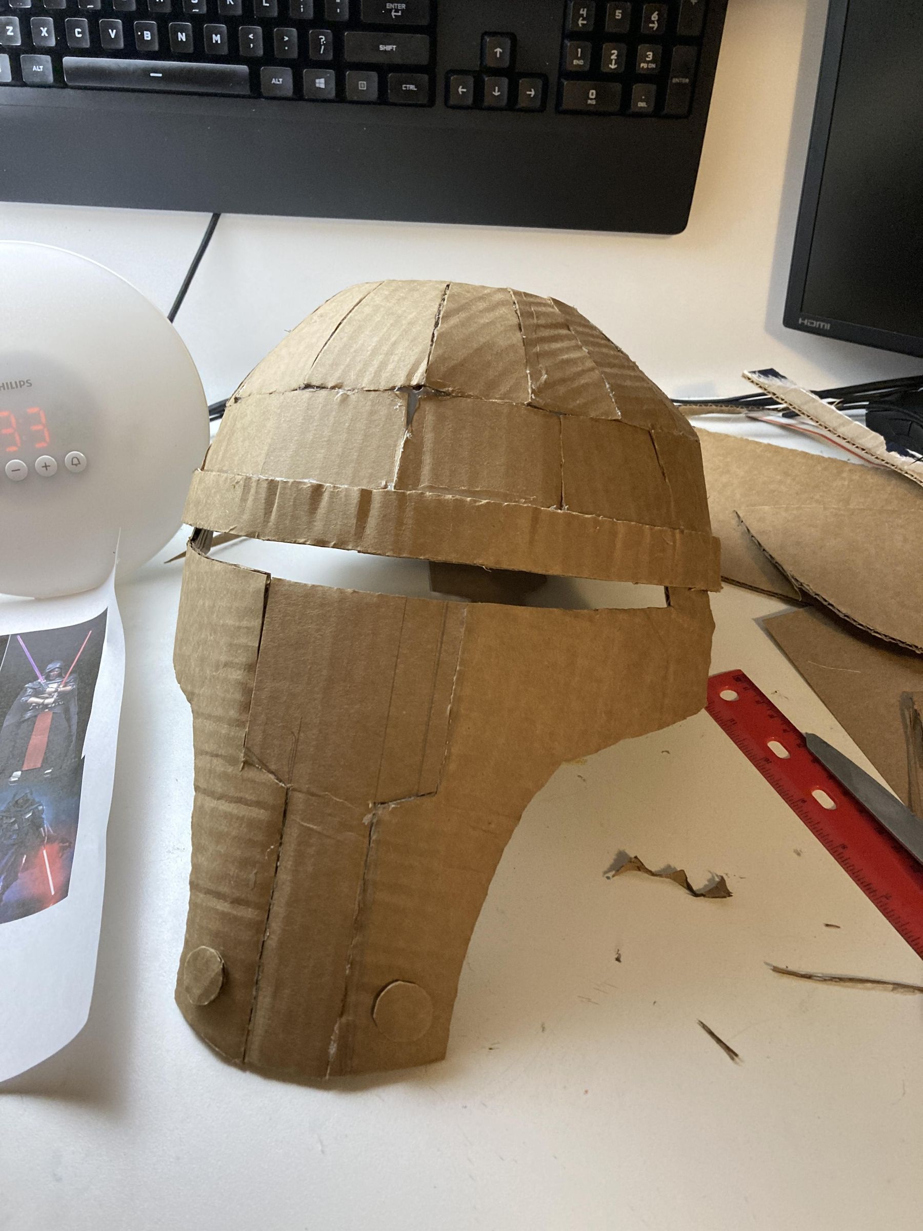 How to Make a Cardboard Helmet : 6 Steps (with Pictures) - Instructables