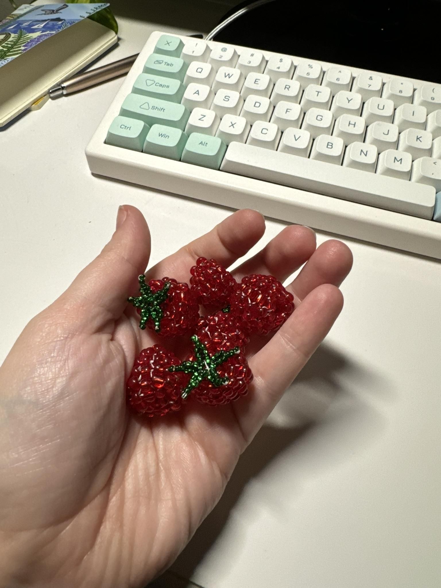 Beaded Raspberry Necklace : 18 Steps (with Pictures) - Instructables