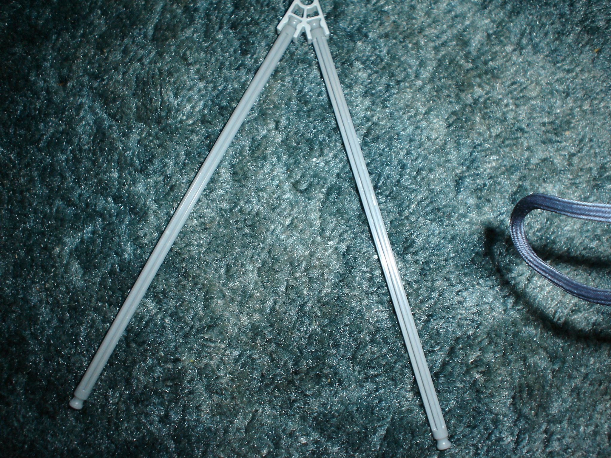 Retractable Dagger : 5 Steps - Instructables