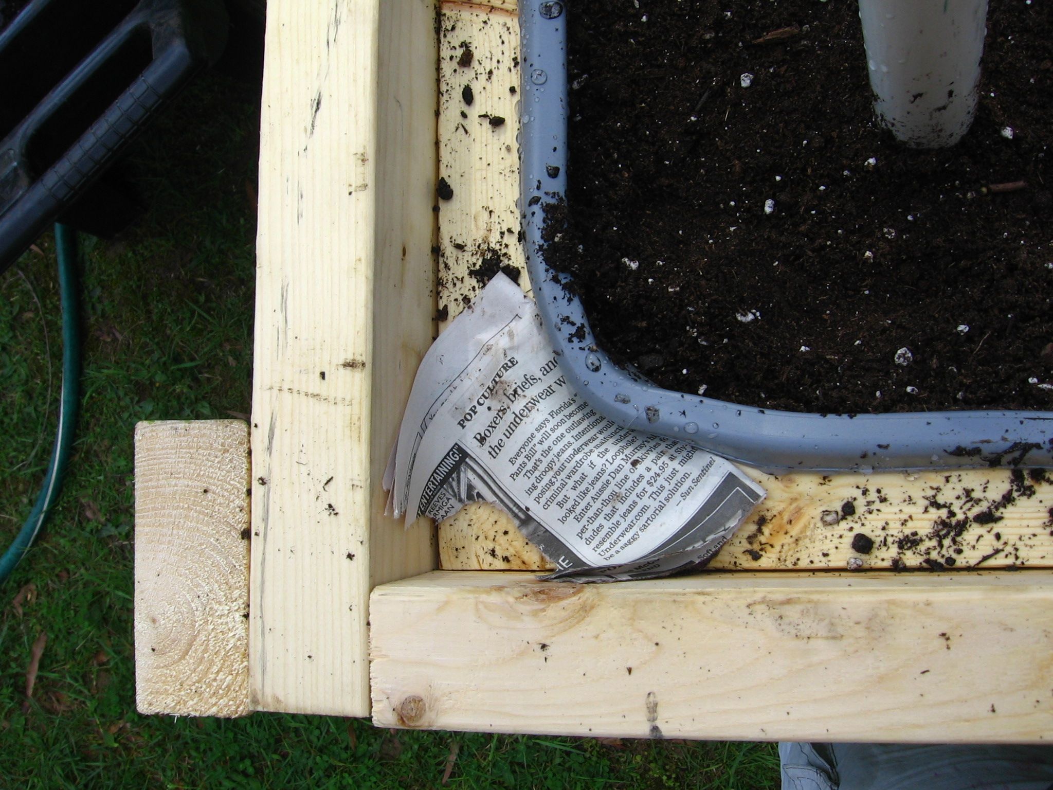 Self-Watering Veggie Table : 15 Steps (with Pictures) - Instructables