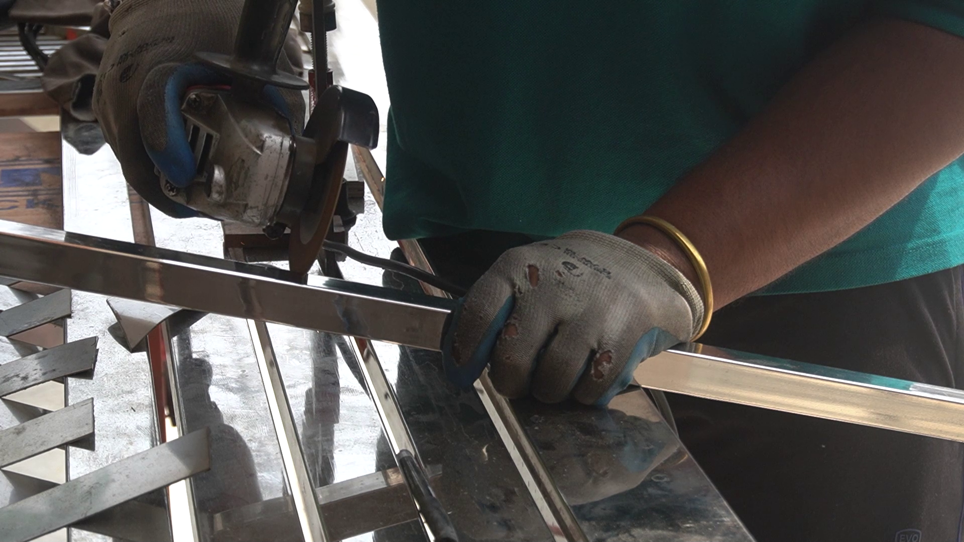 Stainless Steel Gate for Workshop : 15 Steps (with Pictures ...