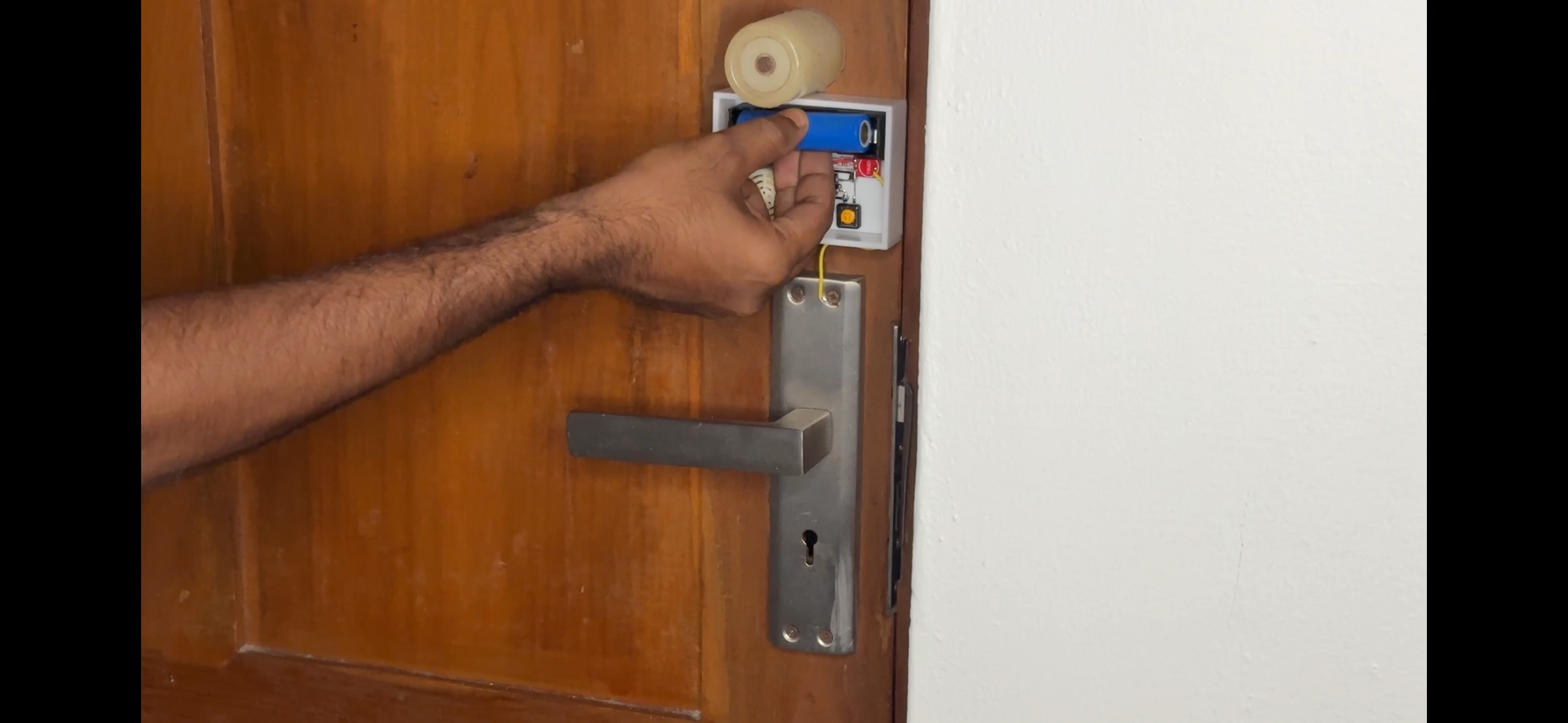 Invisible Touch Alarm System for Doors : 12 Steps (with Pictures ...
