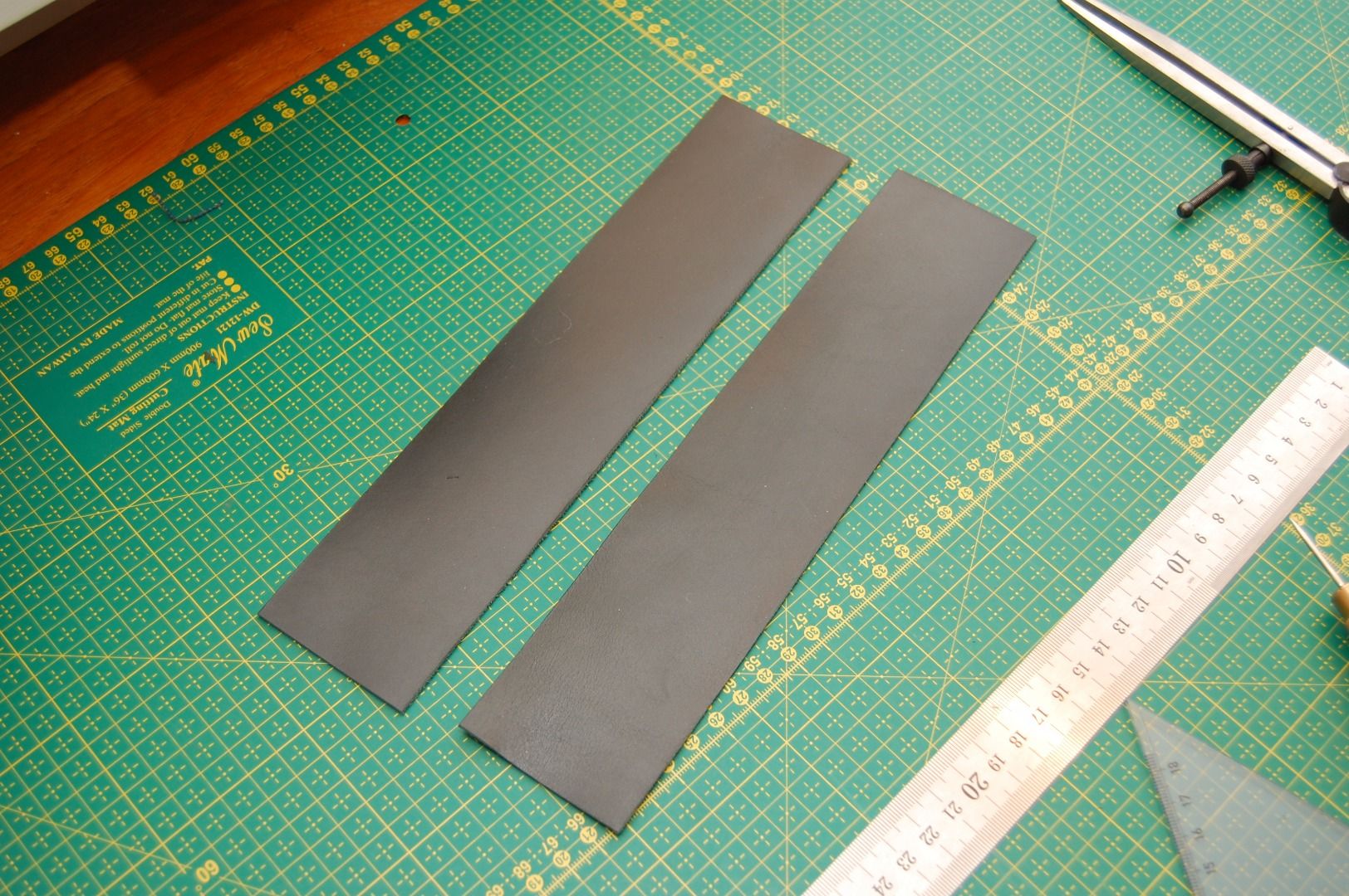 Leather Portfolio : 6 Steps (with Pictures) - Instructables