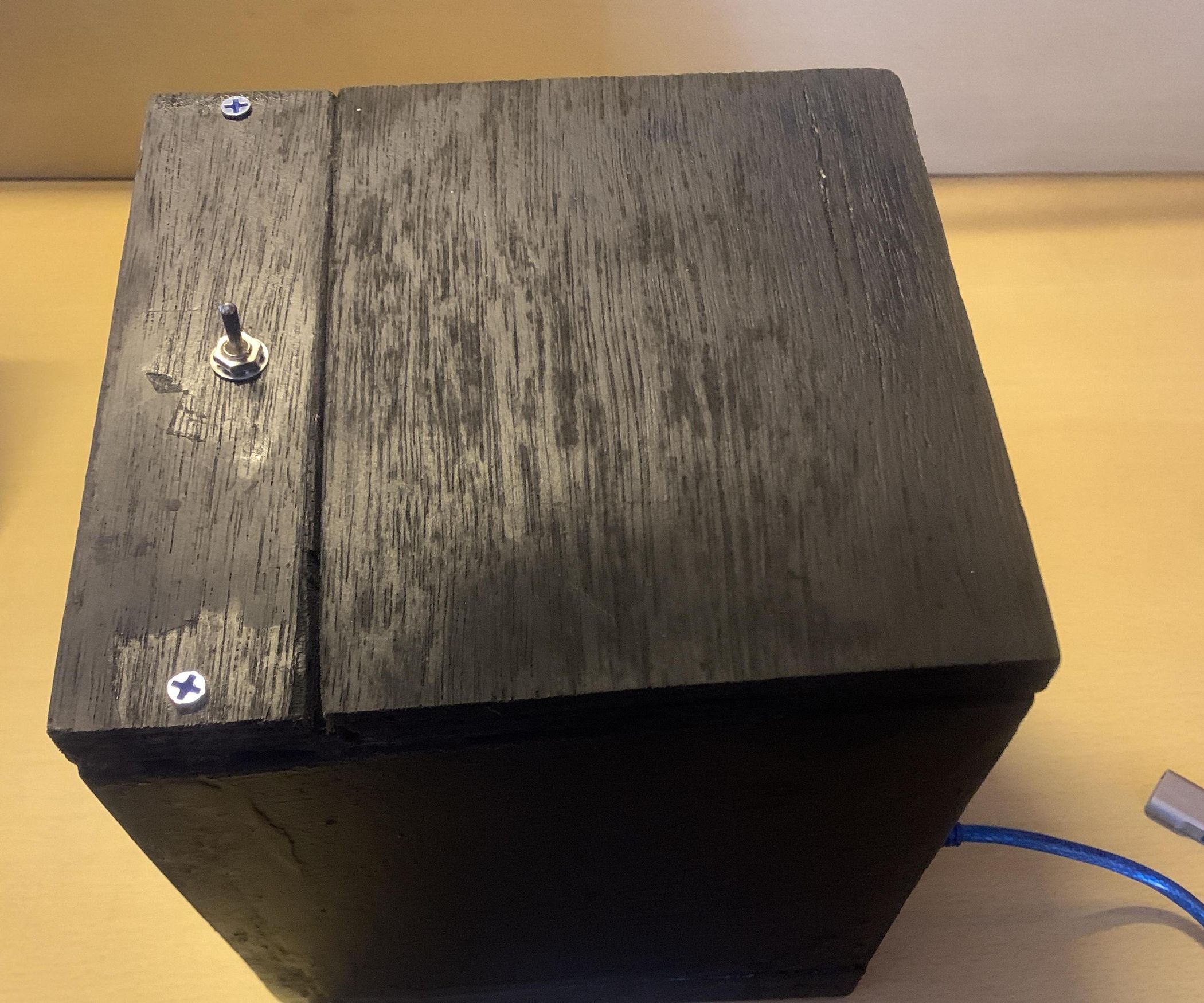 A Simply Useless Machine - USB Powered. : 5 Steps - Instructables