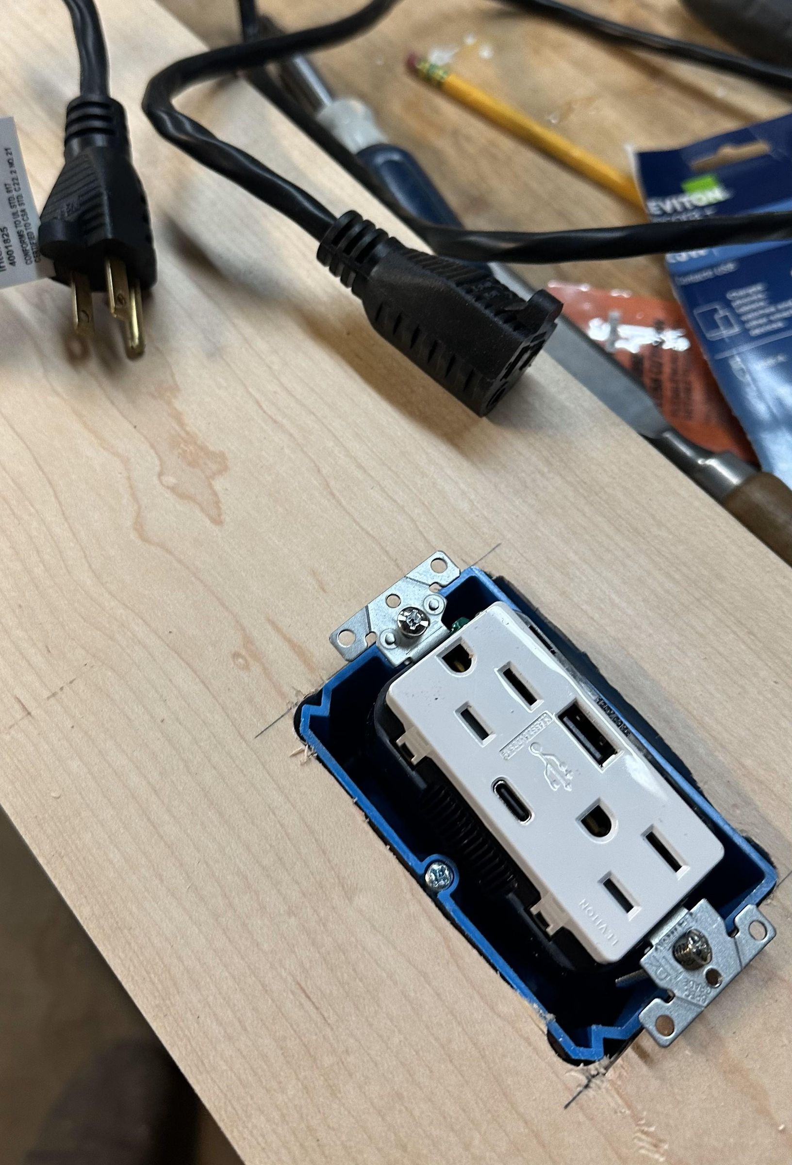 Need More Plugs! : 8 Steps (with Pictures) - Instructables