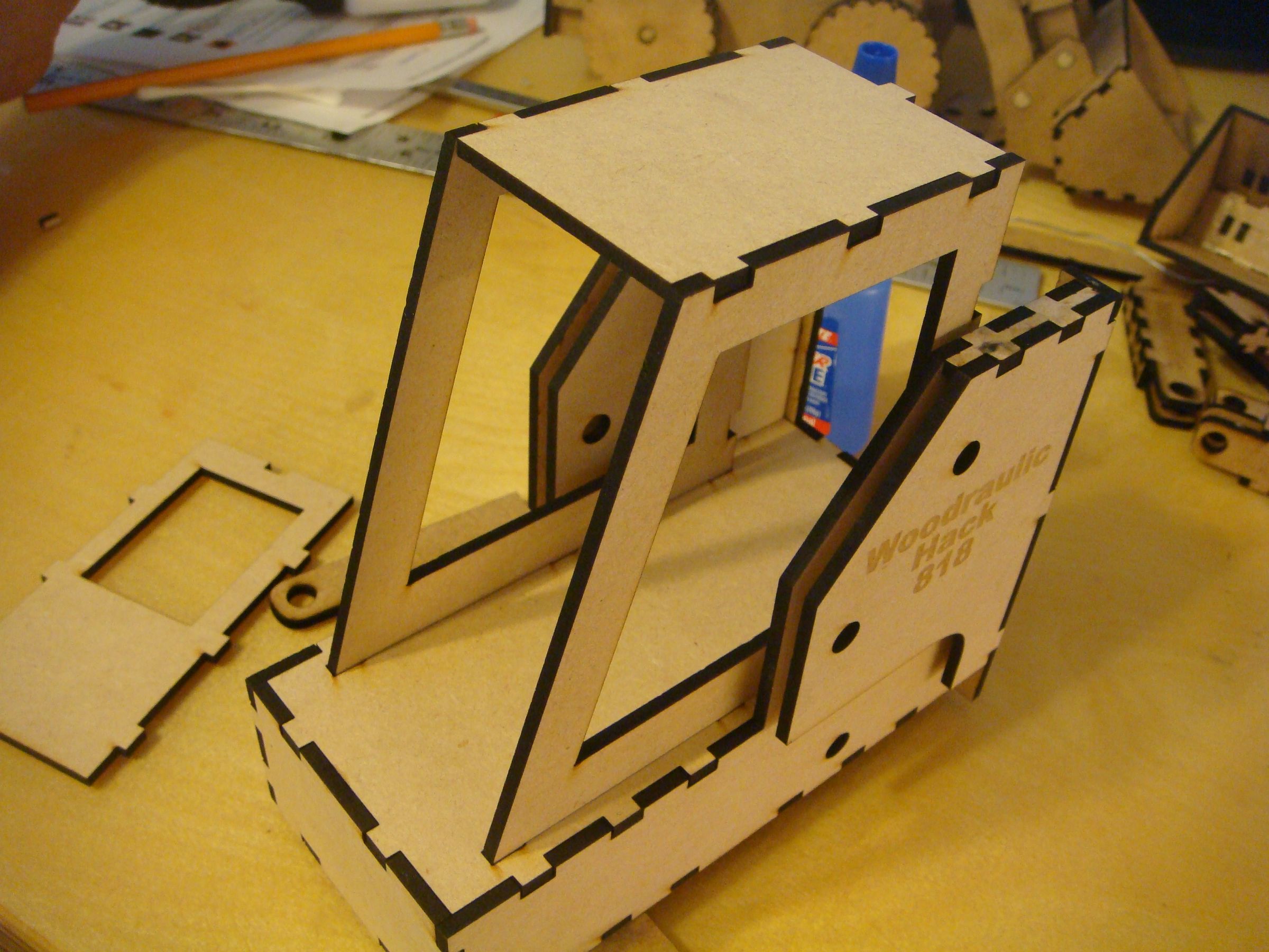 The Wooden Bobcat Toy : 8 Steps (with Pictures) - Instructables