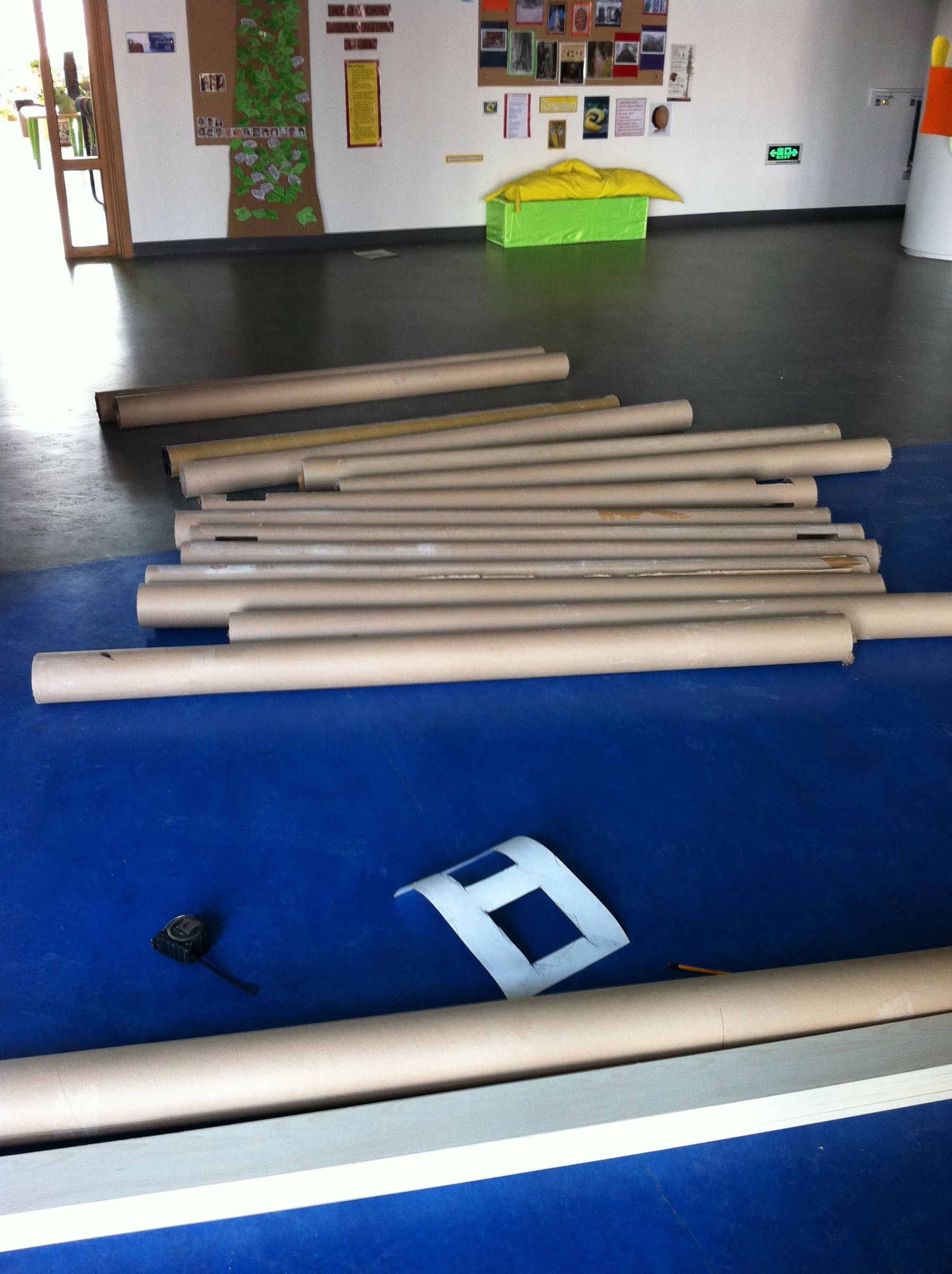 Carpet Tube Lincoln Log Style Log Fort or House : 6 Steps (with ...