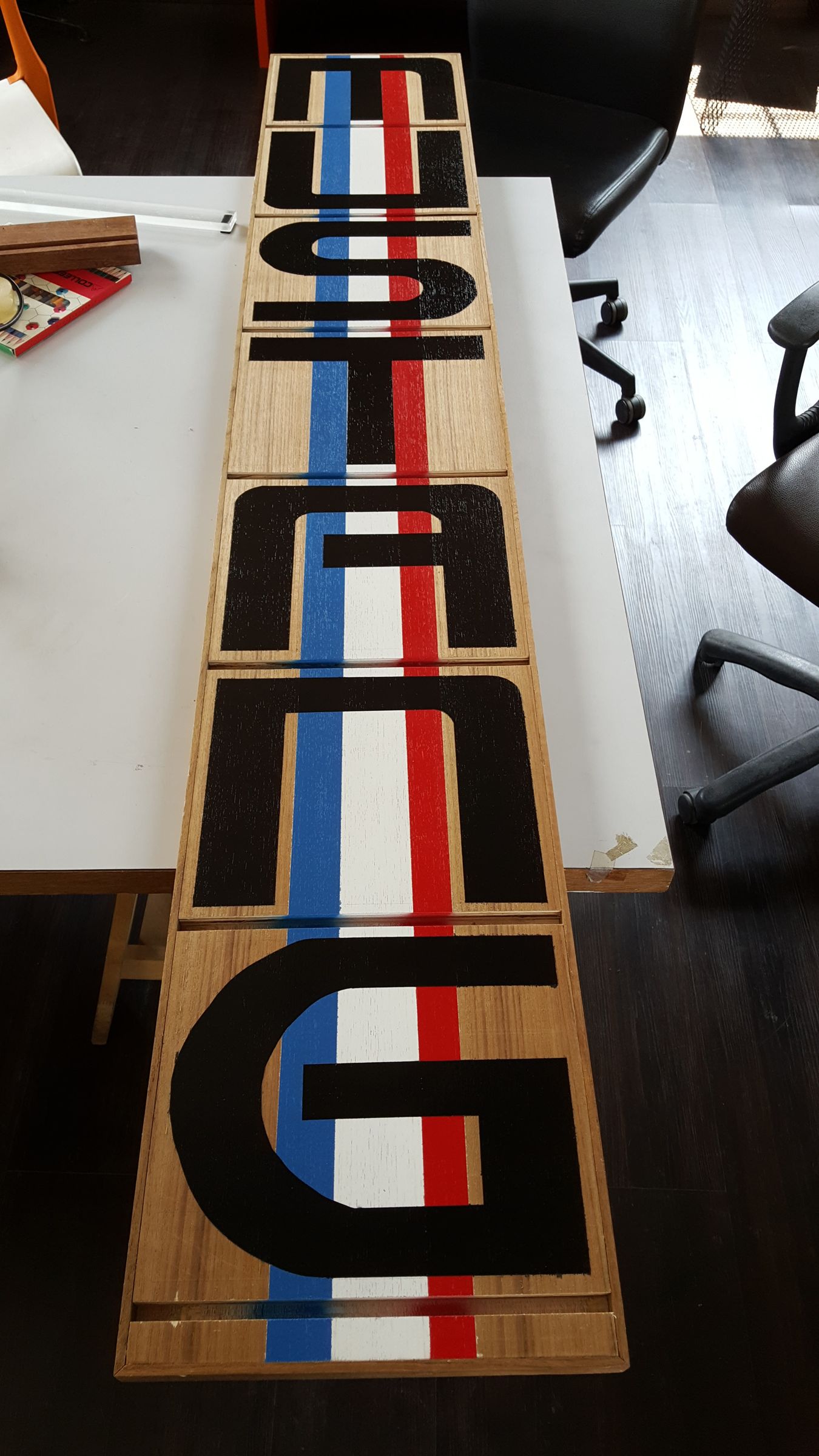 MUSTANGs Shelf : 3 Steps (with Pictures) - Instructables