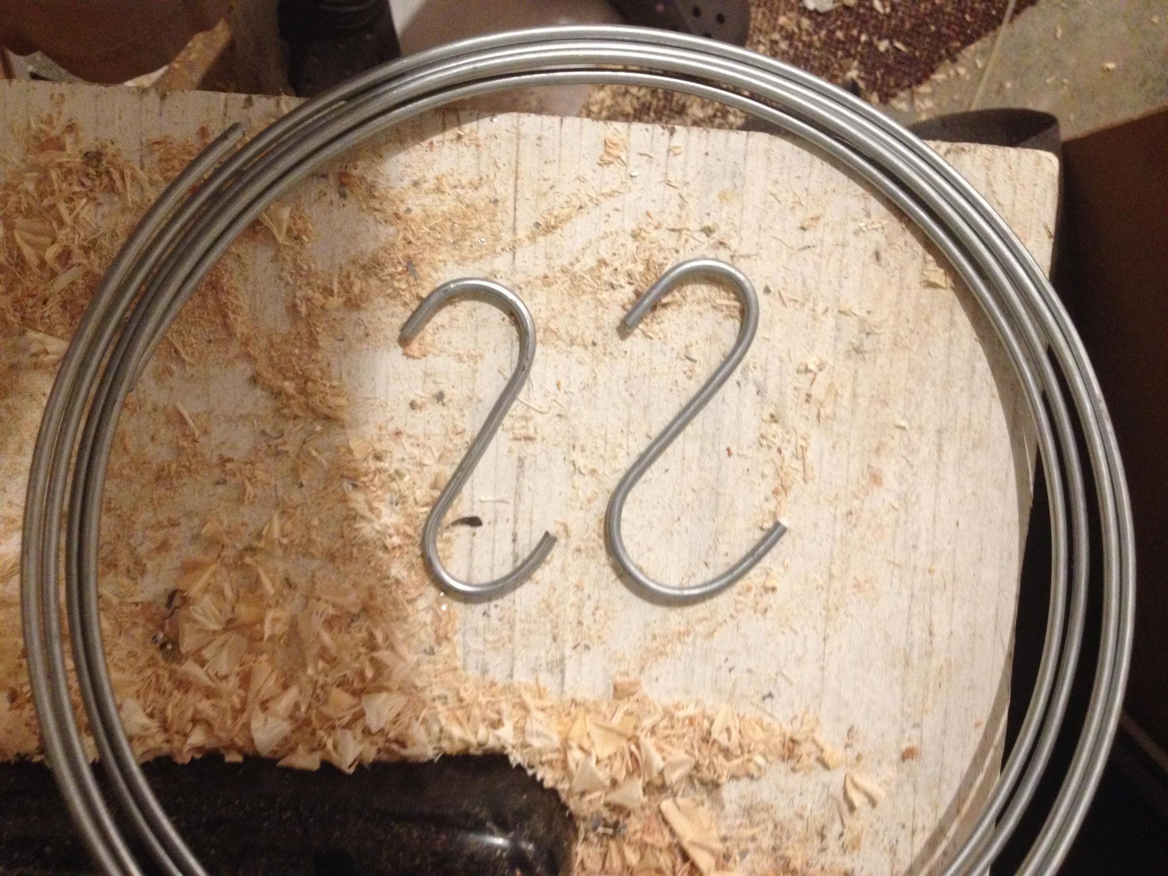 Making S Hooks : 8 Steps - Instructables