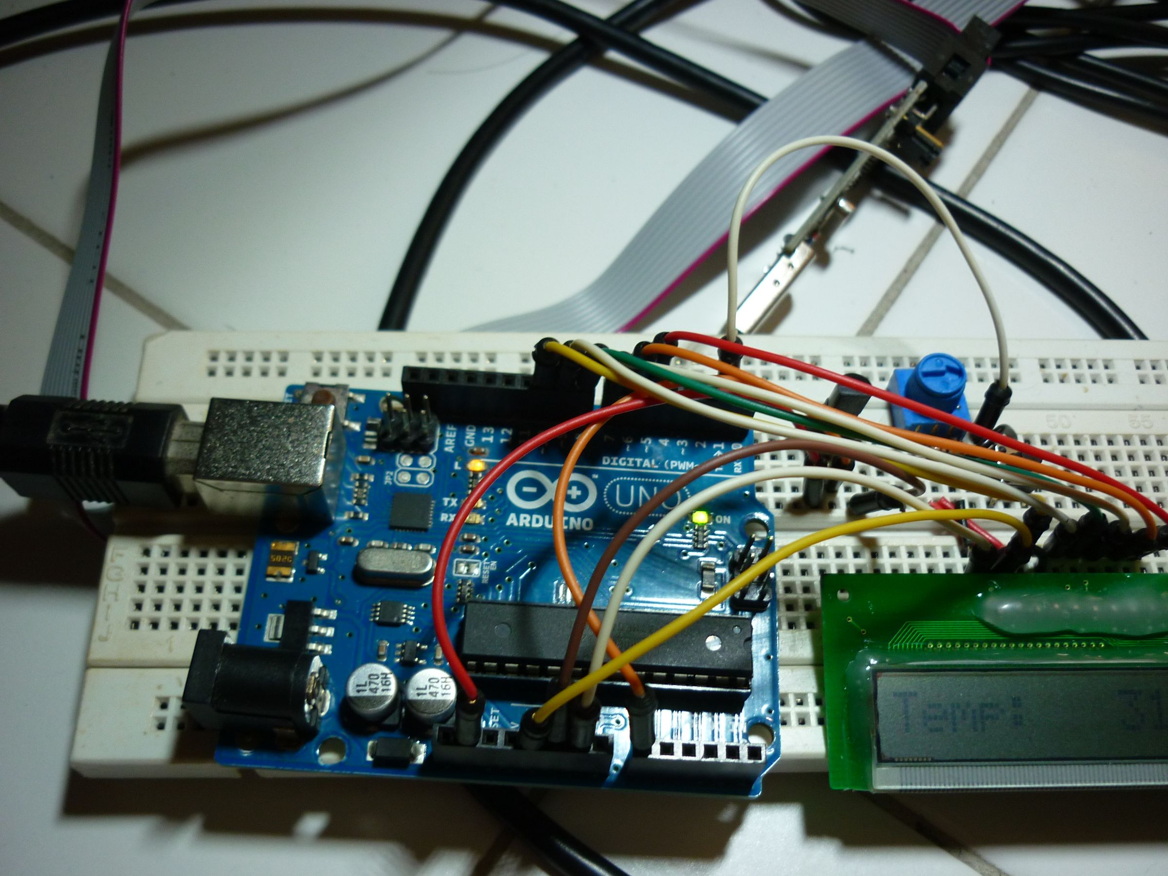 ATTiny84 + LCD + LM35 Temperature Sensor : 4 Steps - Instructables