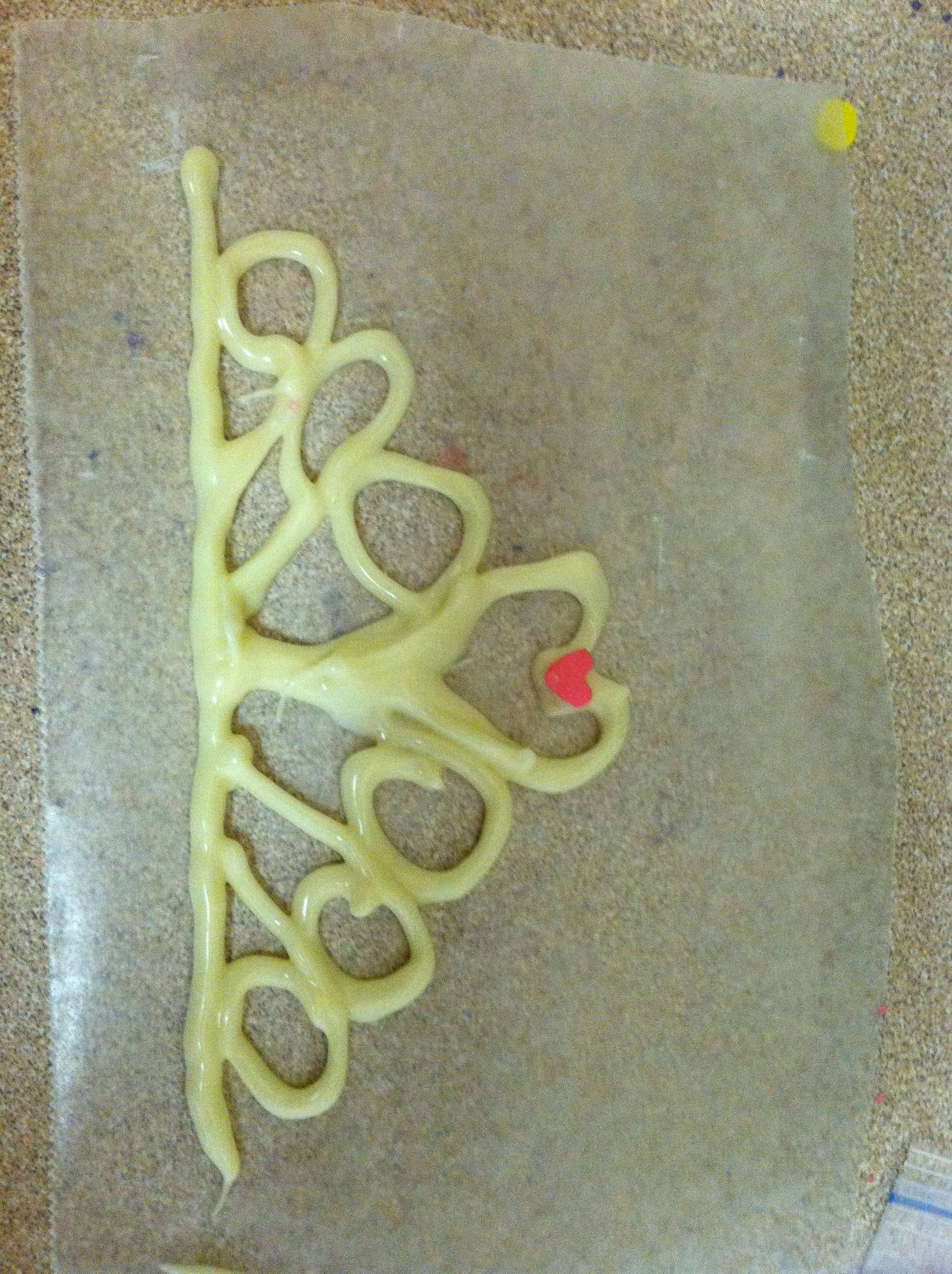 Chocolate Tiara Cupcake Toppers : 4 Steps (with Pictures) - Instructables