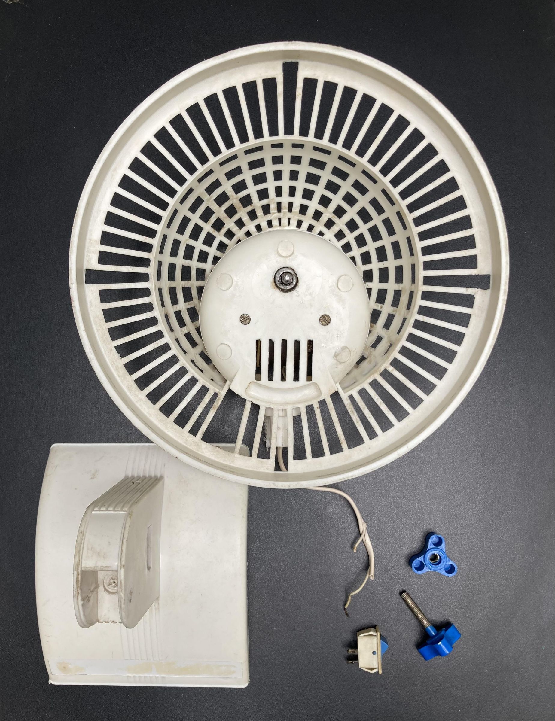 Fixing Fan Blade : 5 Steps (with Pictures) - Instructables