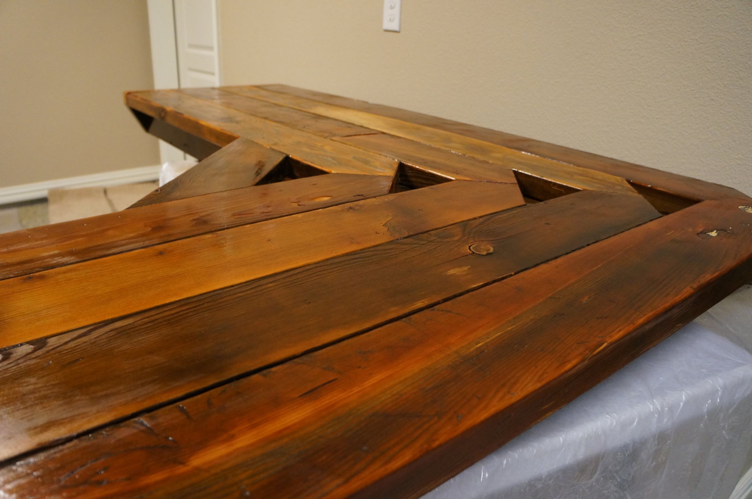 Reclaimed Corner Desk : 23 Steps (with Pictures) - Instructables