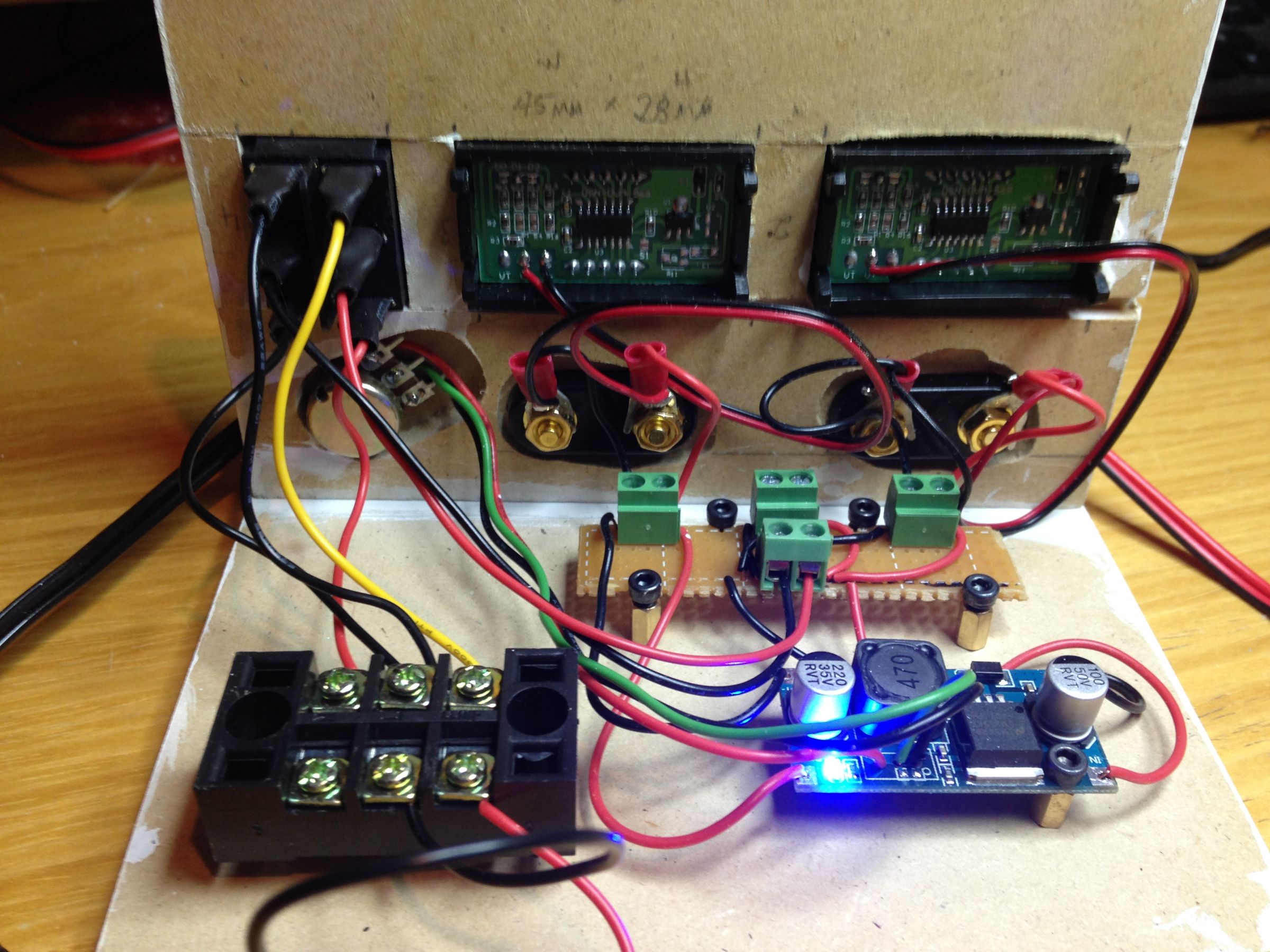 DIY Adjustable Bench Power Supply : 5 Steps (with Pictures) - Instructables