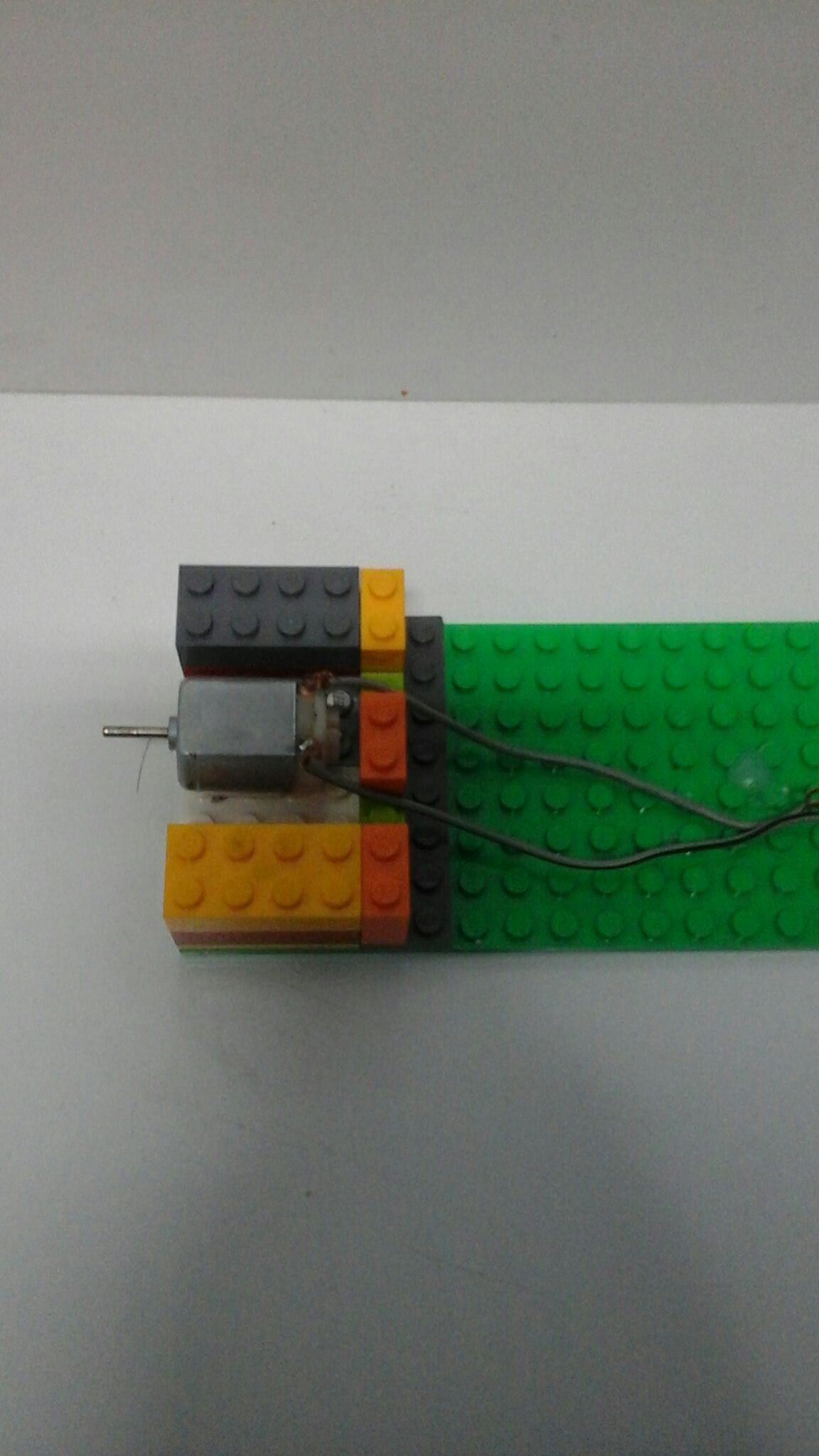 How to Make a Lego Technic Motor : 5 Steps - Instructables