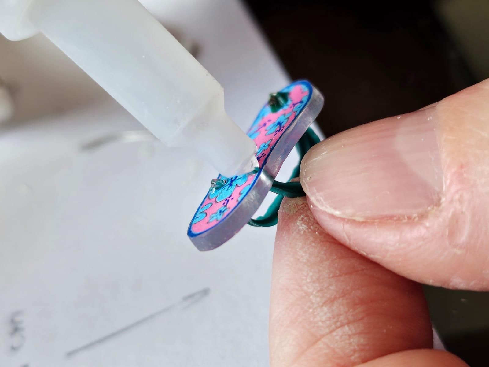 Shrink Plastic Flip-Flops Charms/ Earrings : 5 Steps (with Pictures ...