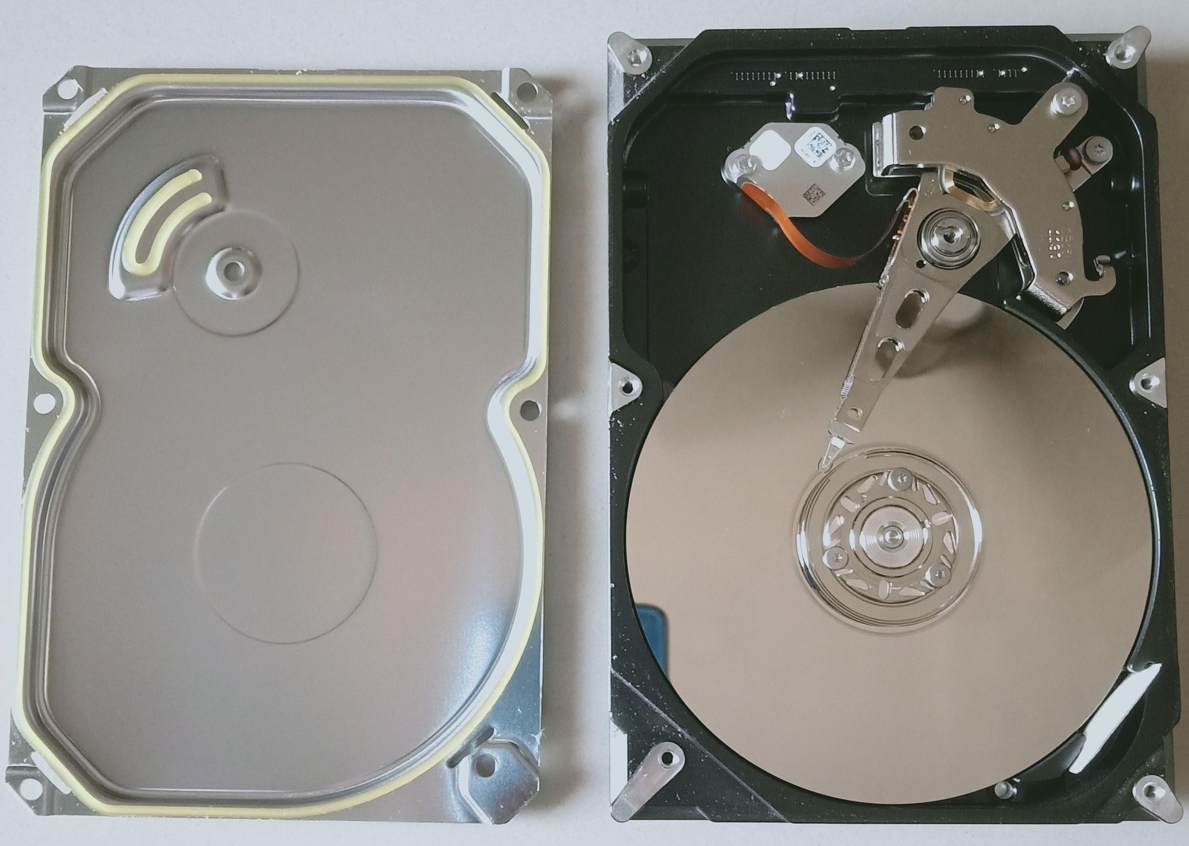 Teardown Seagate SATA Hard Disk Drive : 5 Steps (with Pictures ...