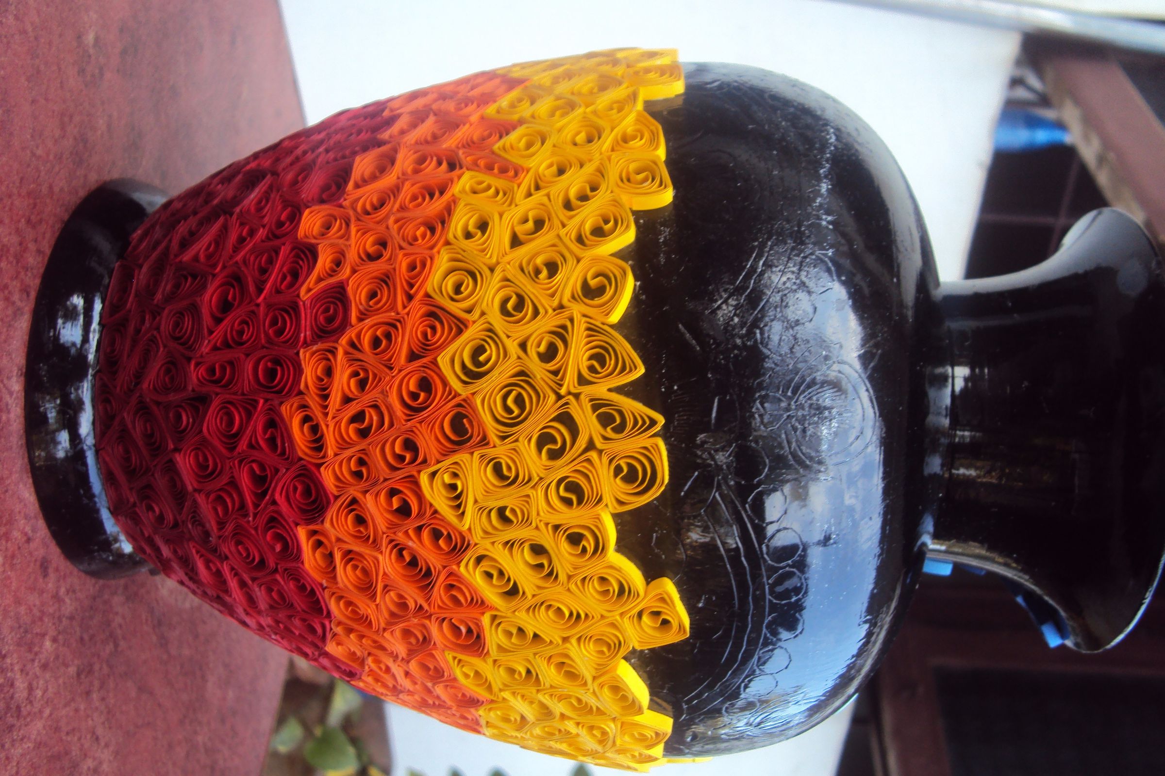 Paper Quilled Vase : 9 Steps (with Pictures) - Instructables
