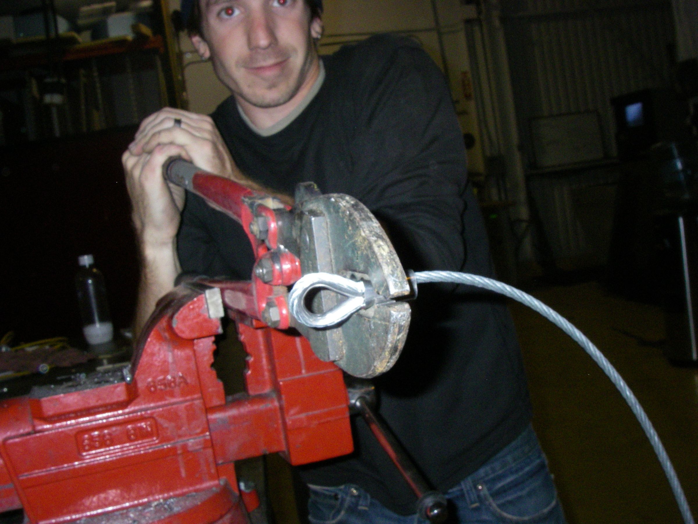 Handy Tricks Episode 9 : 32 Steps - Instructables