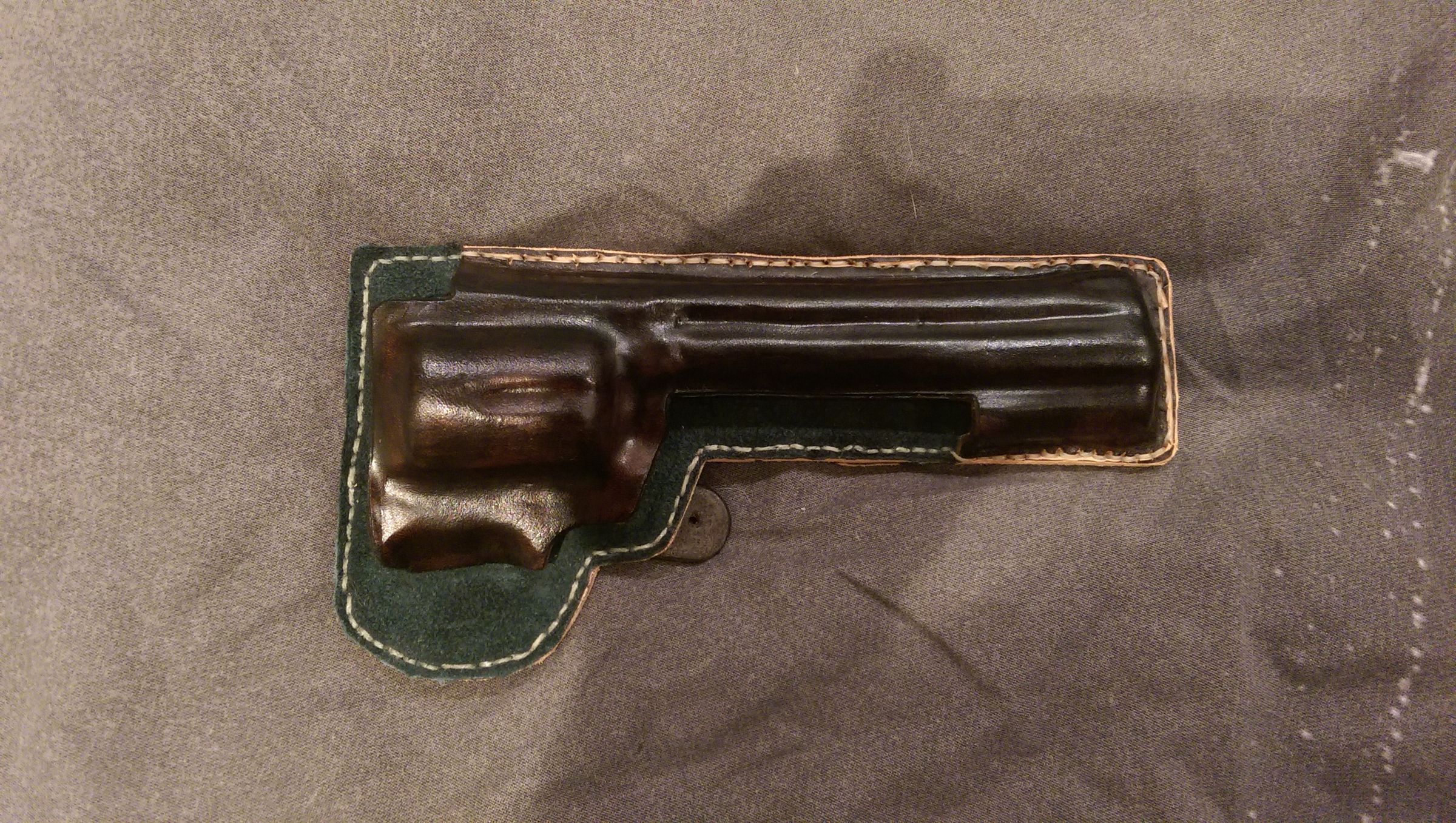 Quick Draw Leather Molle Holster : 10 Steps - Instructables